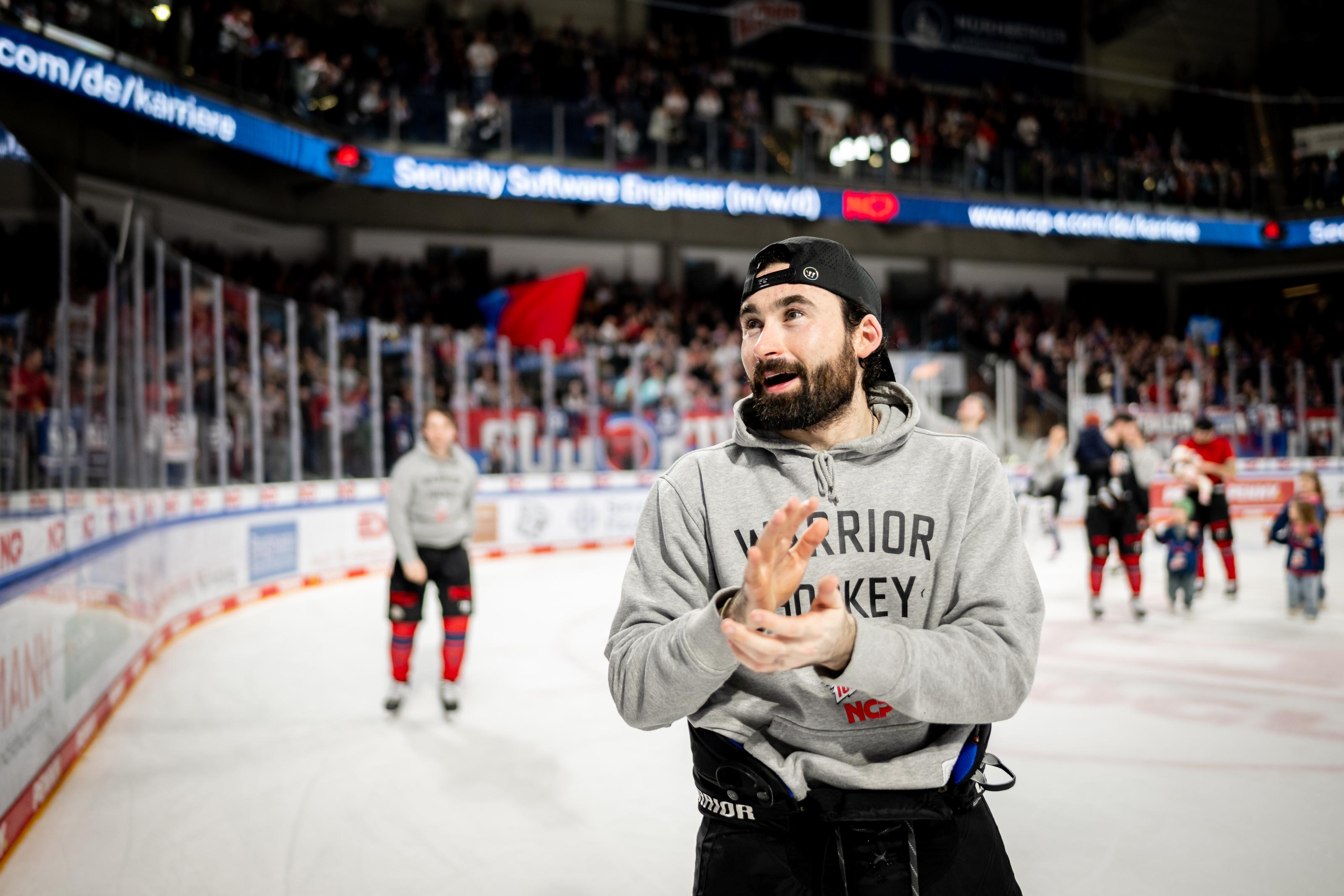 Der Topscorer bleibt bis 2026: Charlie Gerard verlängert seinen Vertrag ...