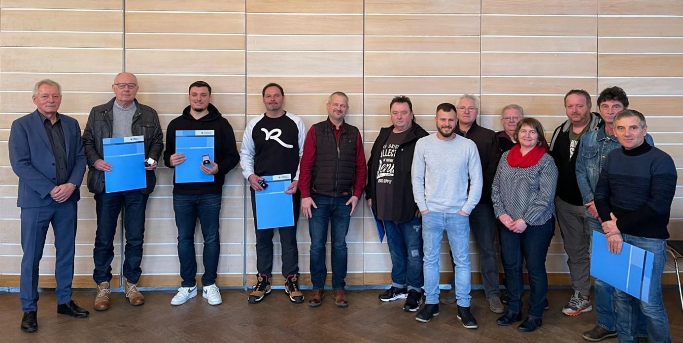 Das Treuchtlinger Bauunternehmen Hans Hirschmann KG ehrte mehrere ...