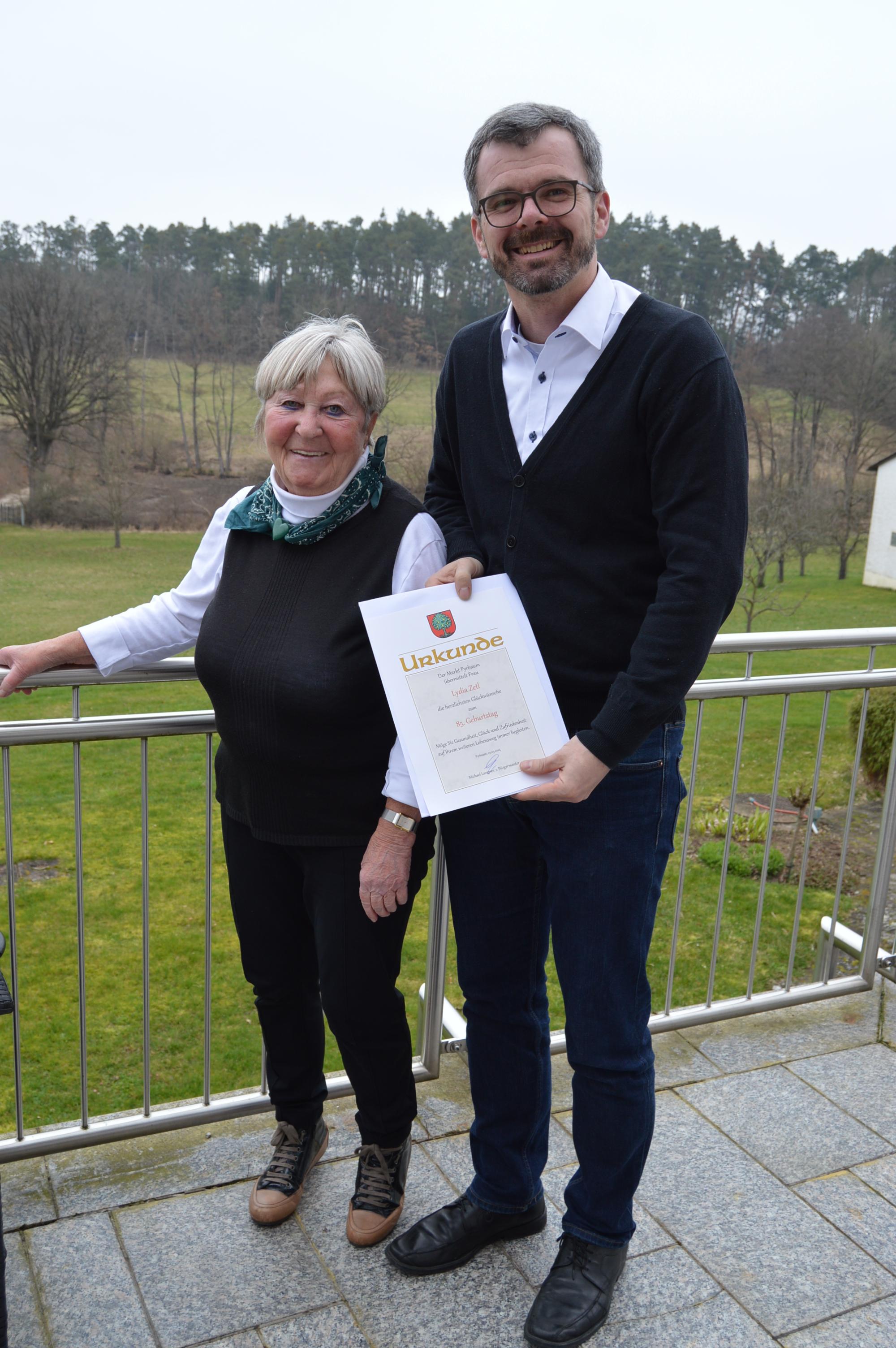 85. Geburtstag gefeiert: Lydia Zetl und ihr spannendes Leben zwischen ...
