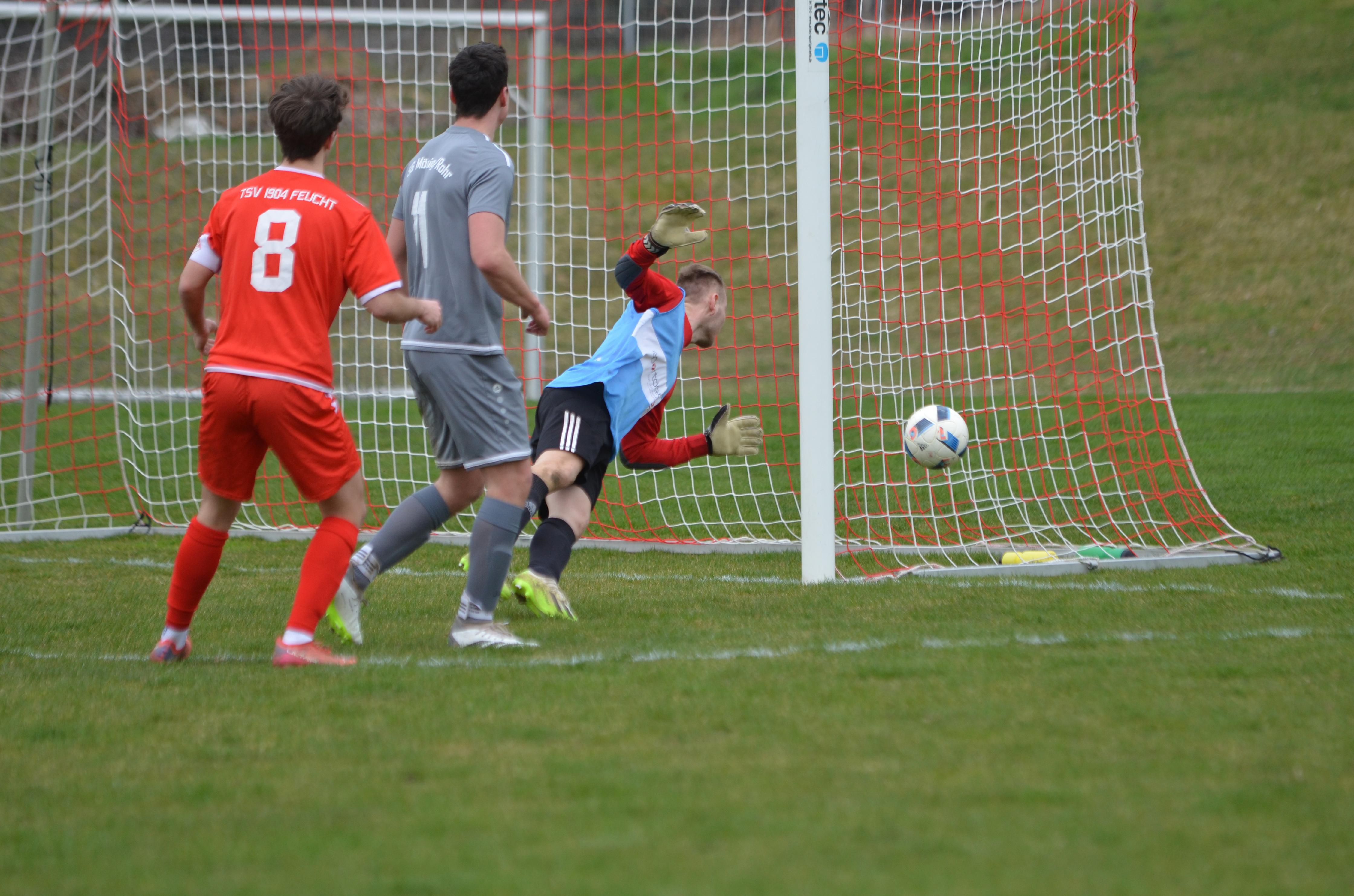 Traumstart für den 1. FC Altdorf, der TSV Feucht kassiert die zwölfte ...