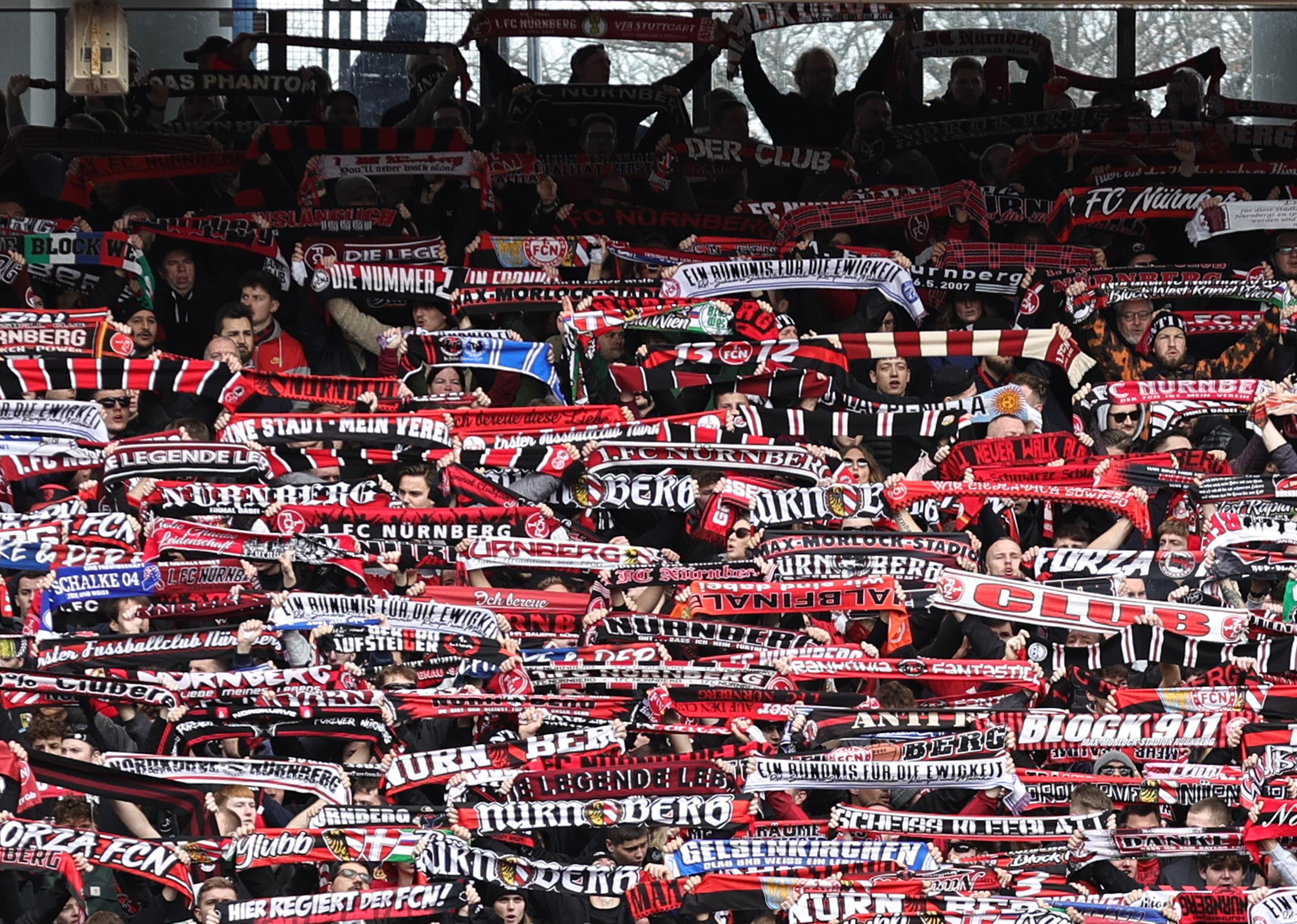 Für immer FCN: Warum sich Fans für die lebenslange Mitgliedschaft ...