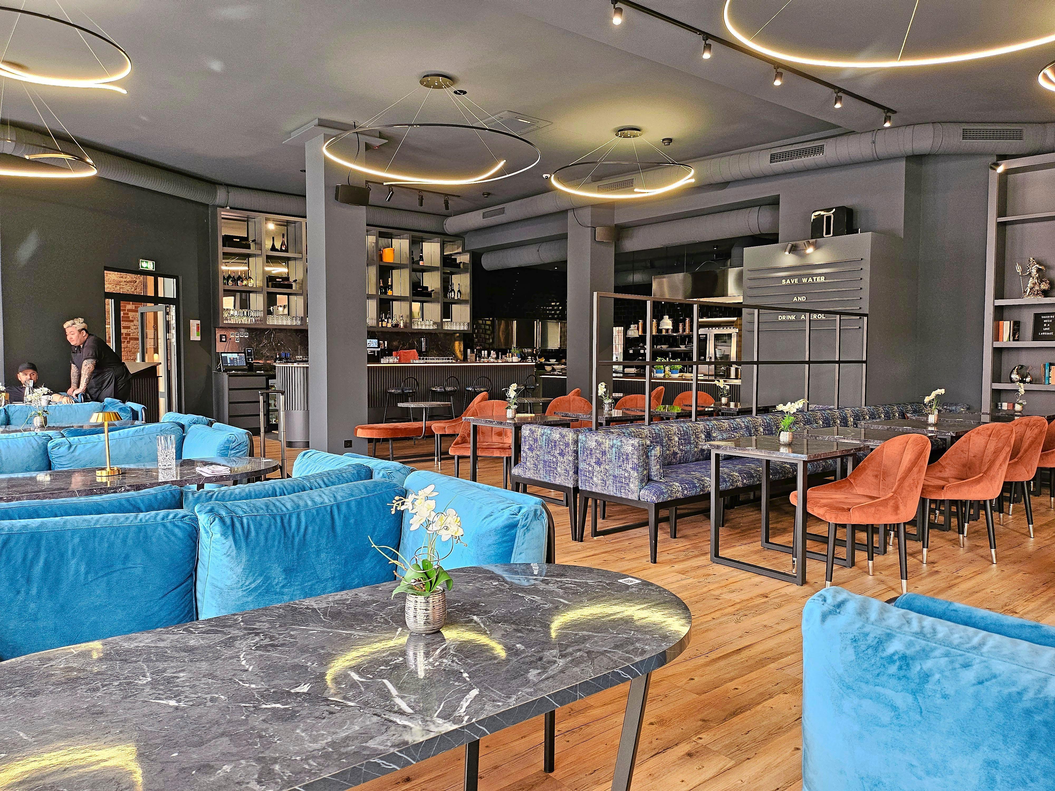 Lounge-Atmosphäre und Frühstück zum Abendessen: So sieht es im neuen ...