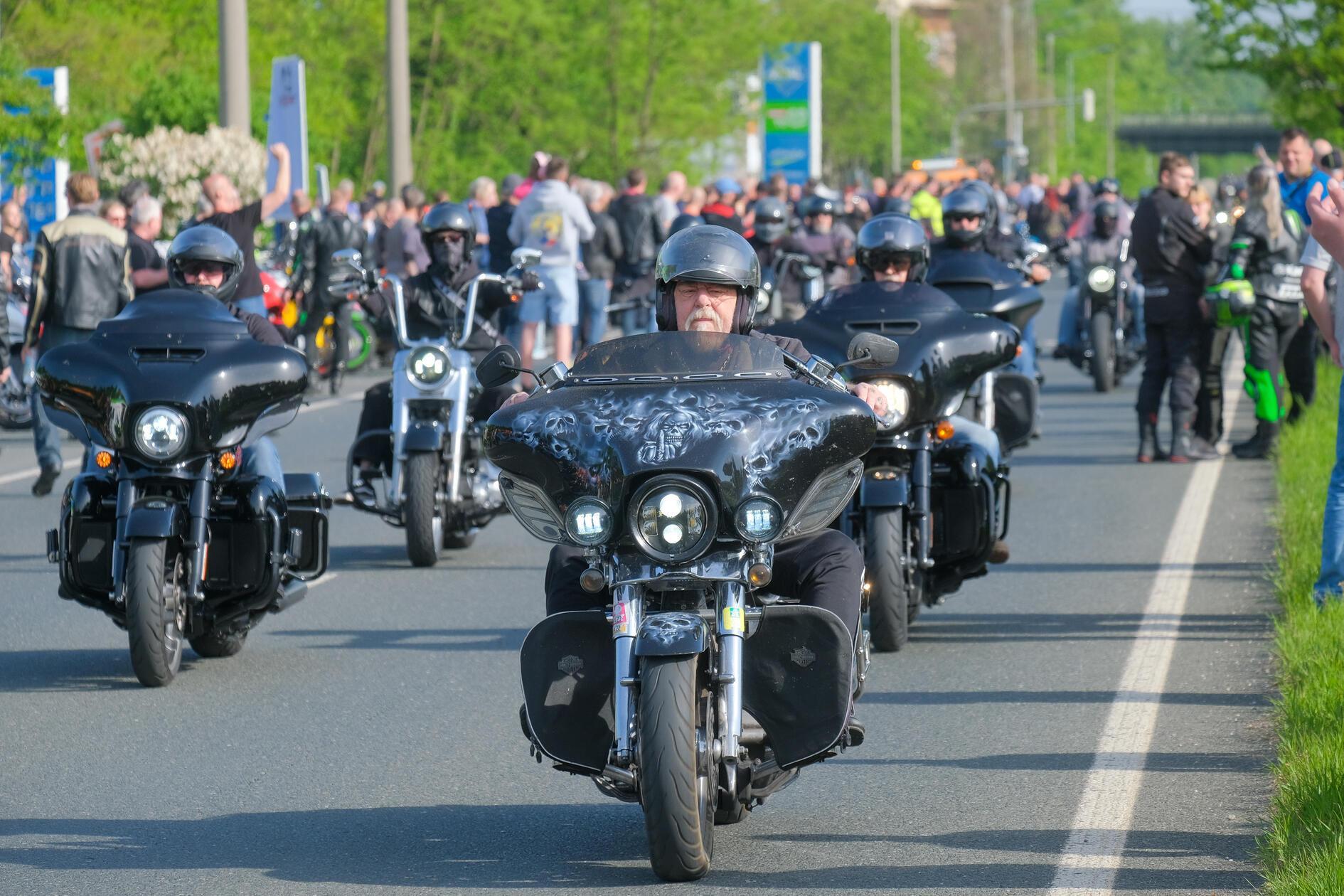 Die Bilder zum Rekord-Event: 25.000 Biker treffen sich in Nürnberg zur ...