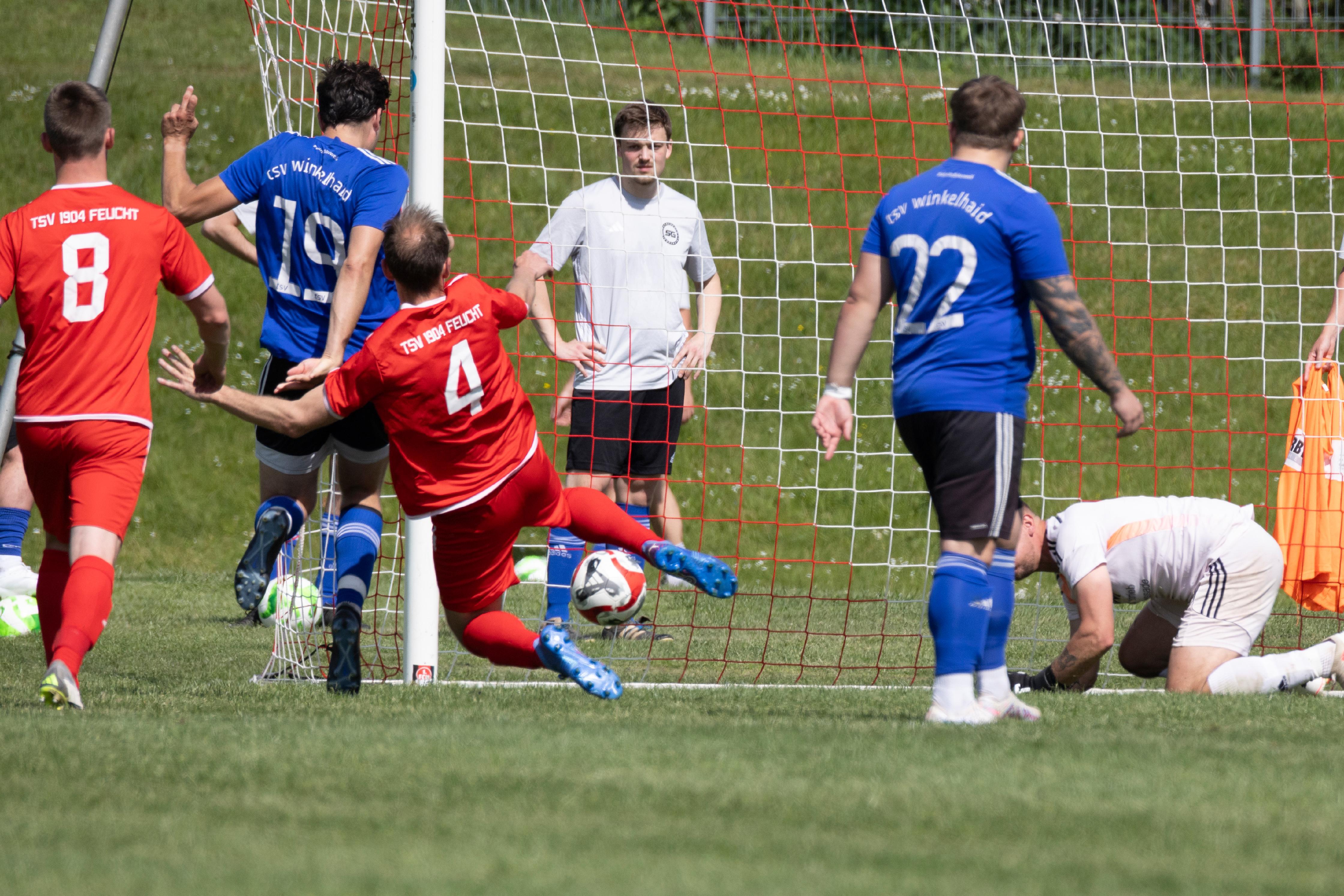 Winkelhaid gewinnt das Derby in Feucht, Leinburg macht mit dem ...