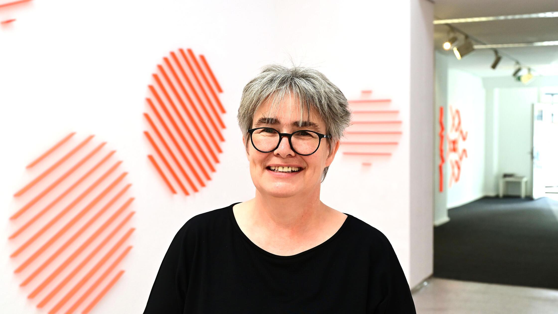 Bei Gisela Hoffmann entstehen Bilder nicht nur im Raum - sondern auch ...