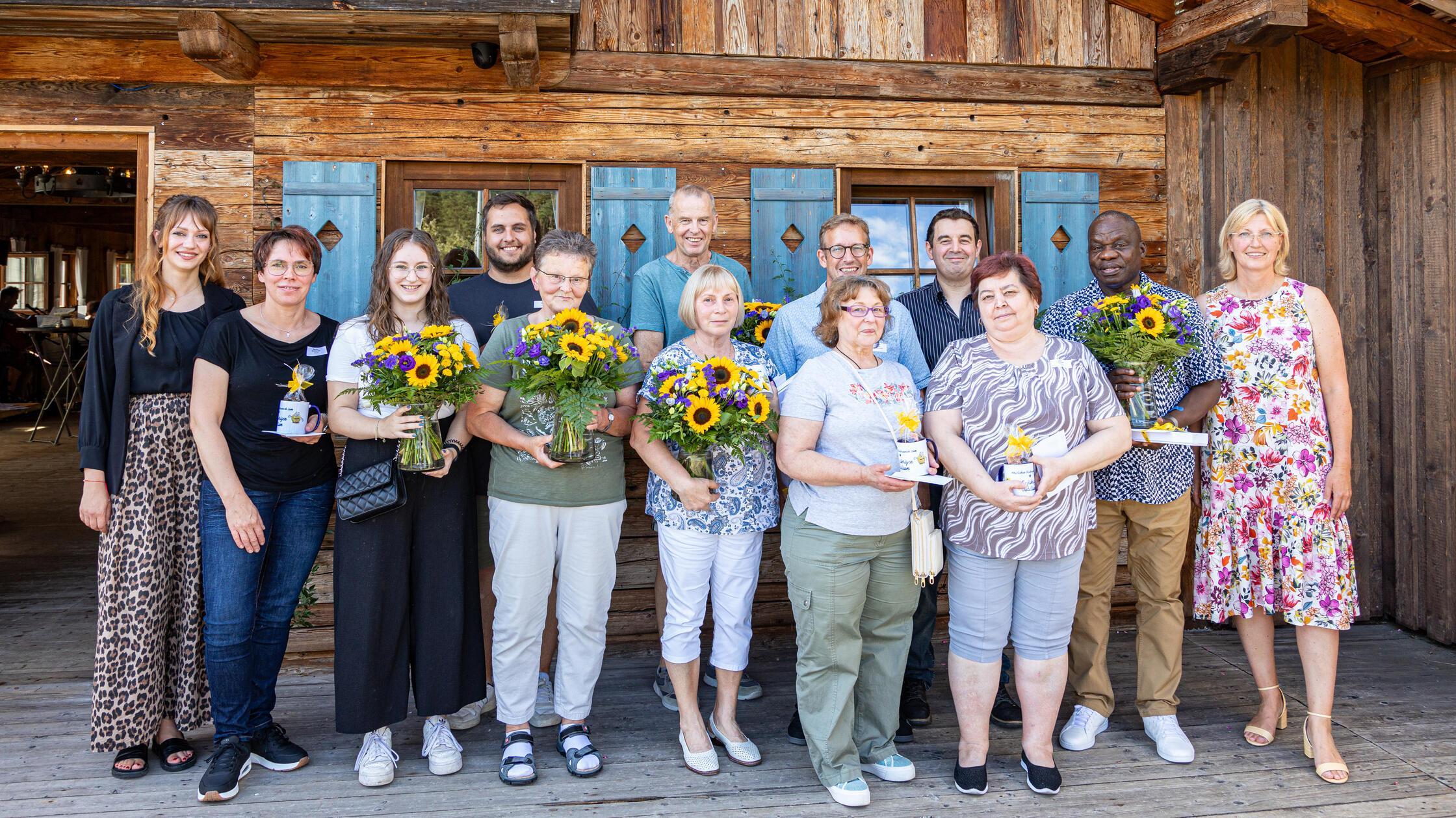 Neumarkt: Die Firma Burgis ehrt Jubilare und Jubilarinnen bei ihrem ...
