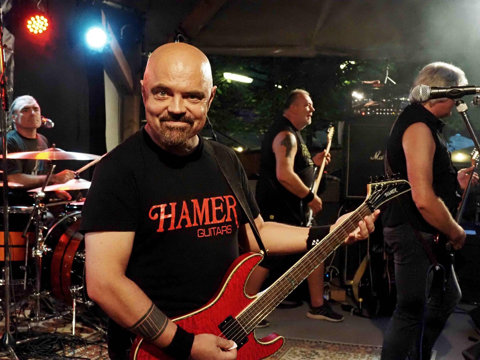 Annafest 2024 in Forchheim: Am Freitag rockte "Insert Coin" wild und heftig