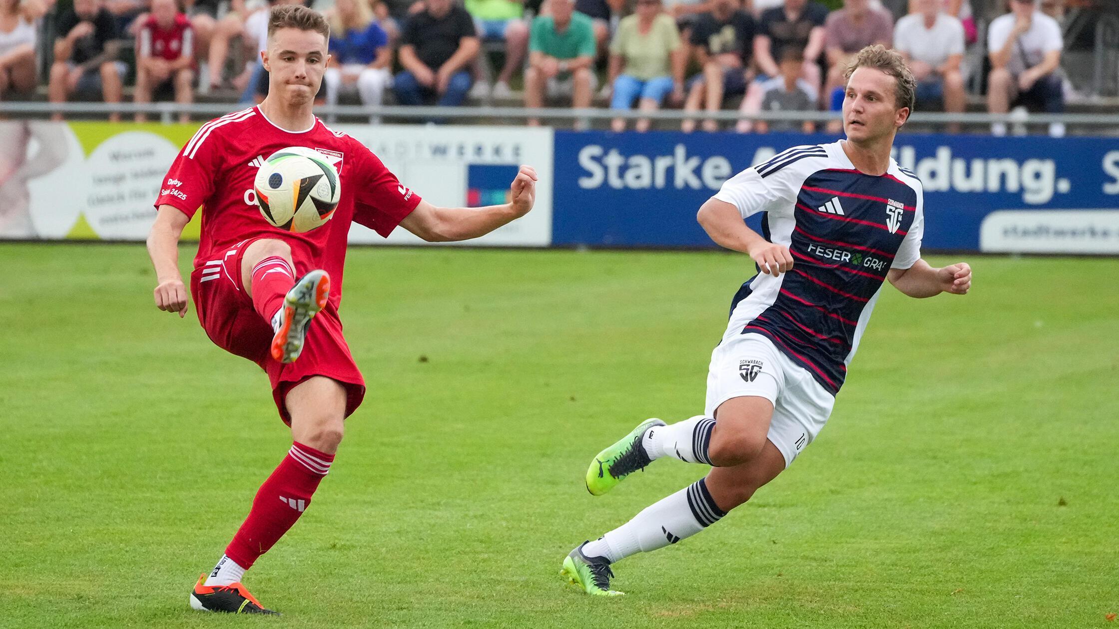 Rekordkulisse in Schwabach: SC 04 besiegt die Urus mit zwei Traumtreffern