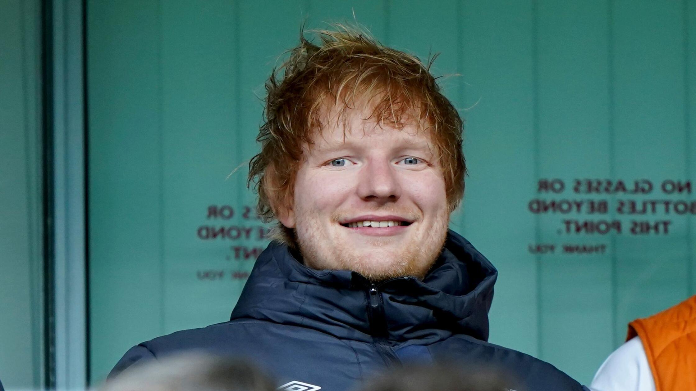 Ed Sheeran steigt beim Fußballverein Ipswich Town ein