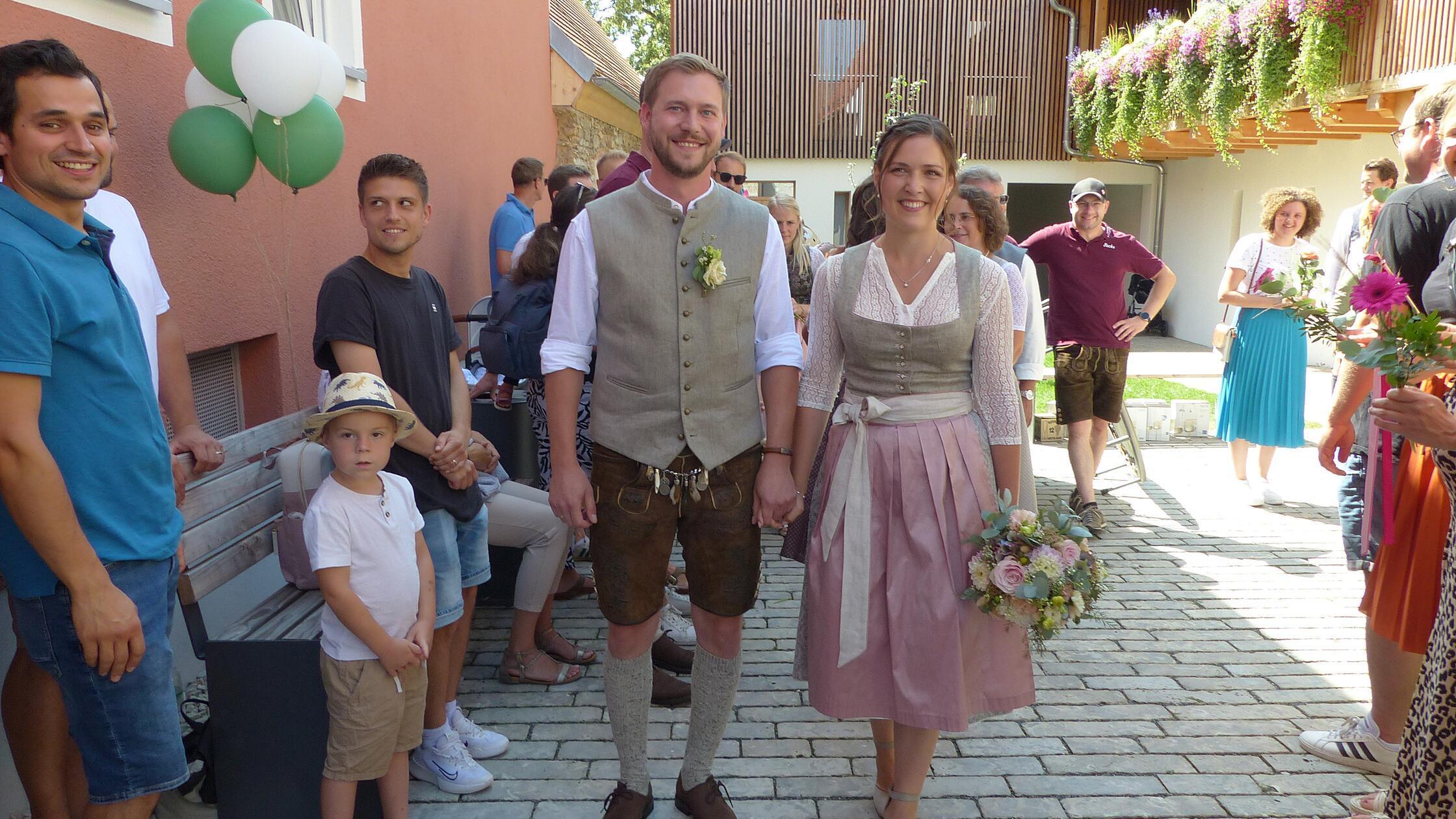 Marina Barth und Johannes Werner sagen Ja: So war die Hochzeit im ...