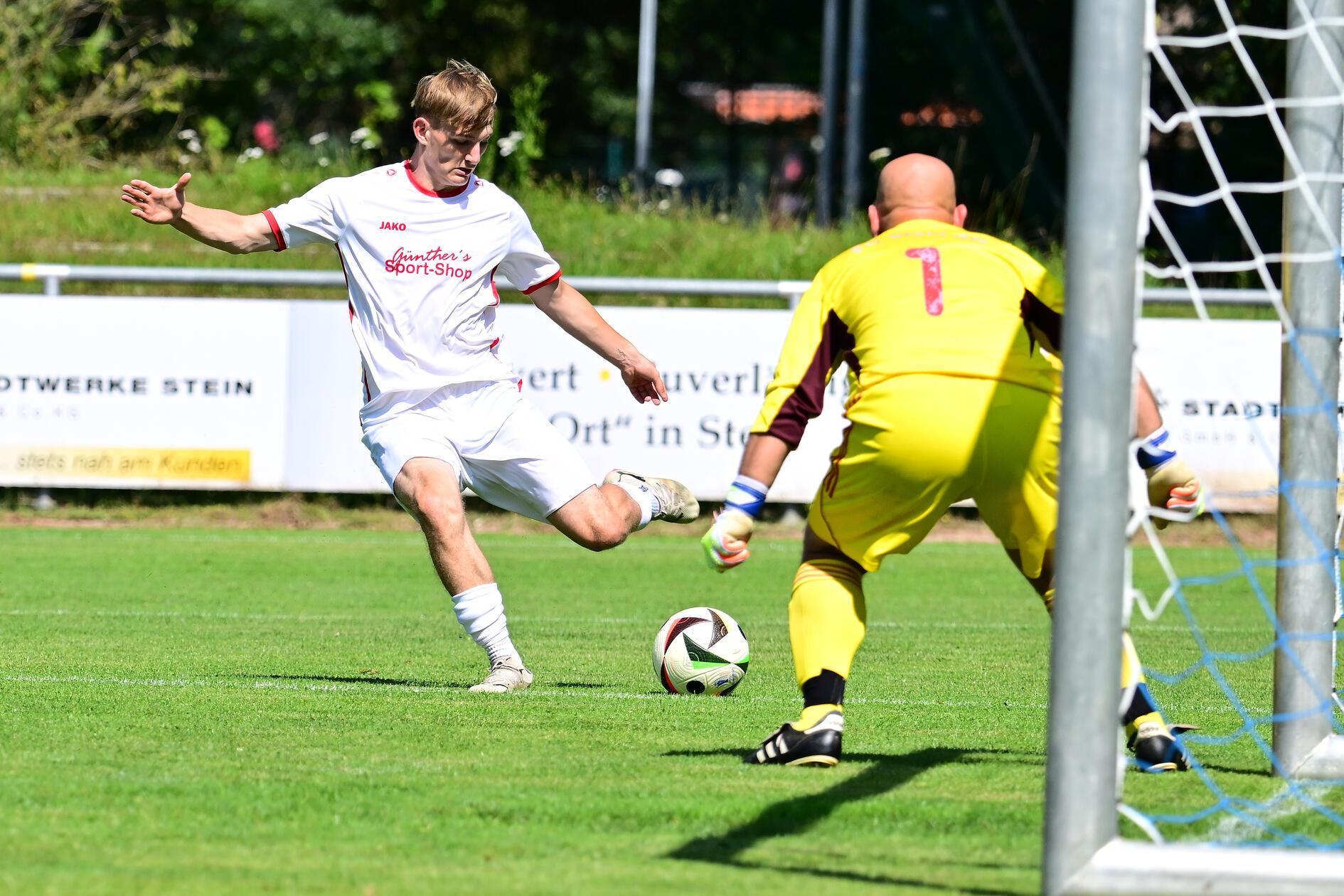 Fotostrecke: ASV Vach II schlägt FC Stein in der A-Klasse 8