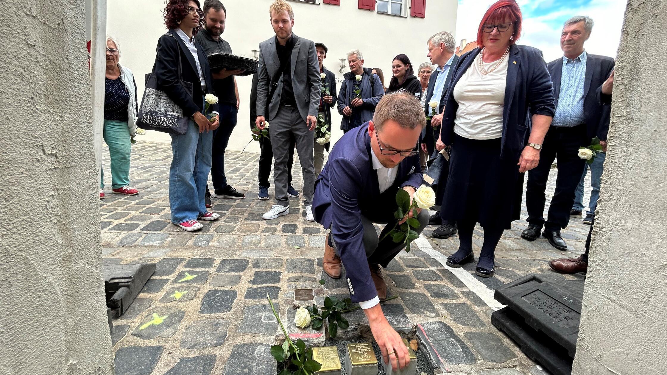 Zum 100. Geburtstag von Heinz Josef Levite: Neue Stolpersteine in ...