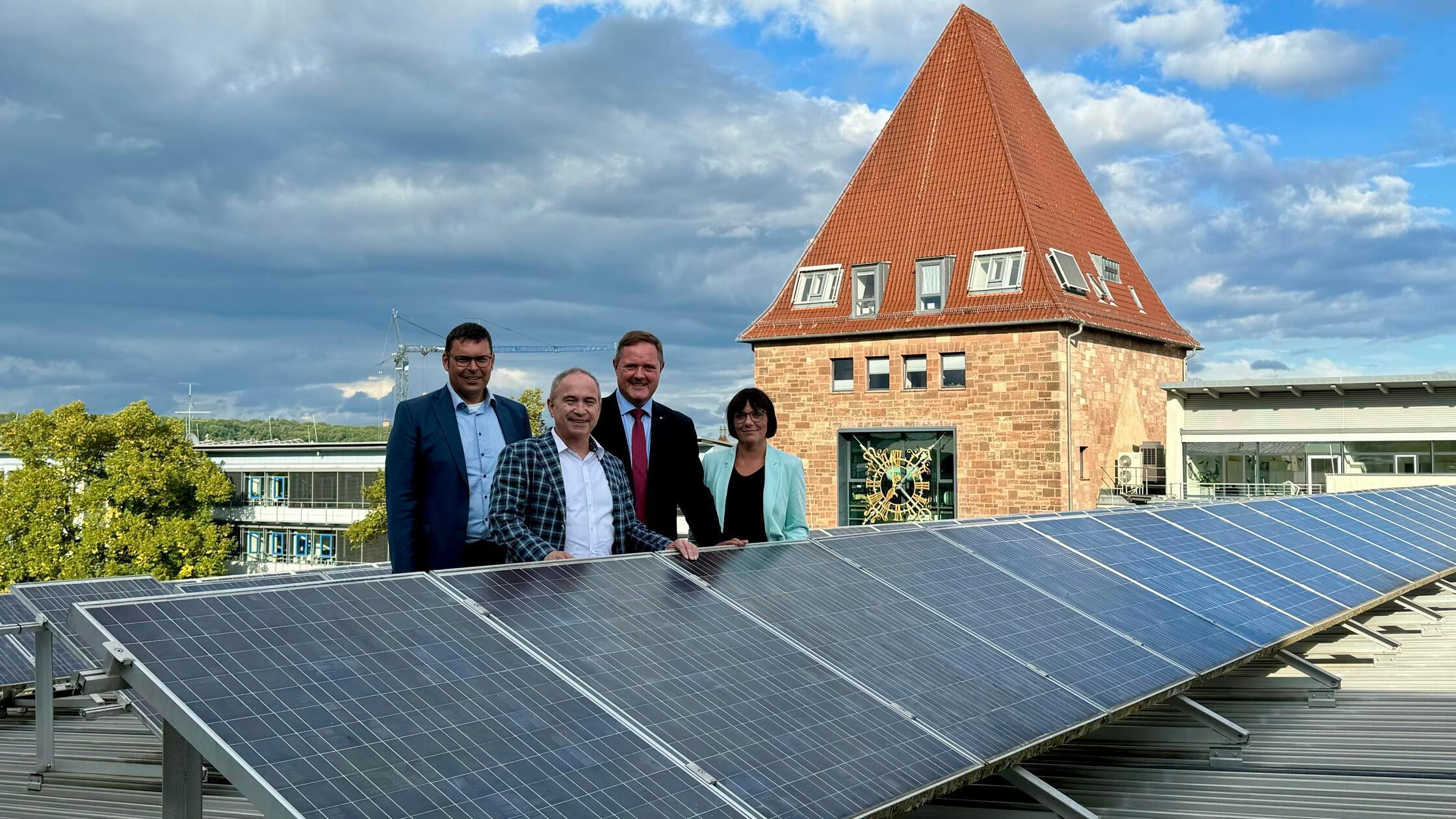 Landkreis Fürth gründet EnergieAllianz: Photovoltaikanlagen in ...