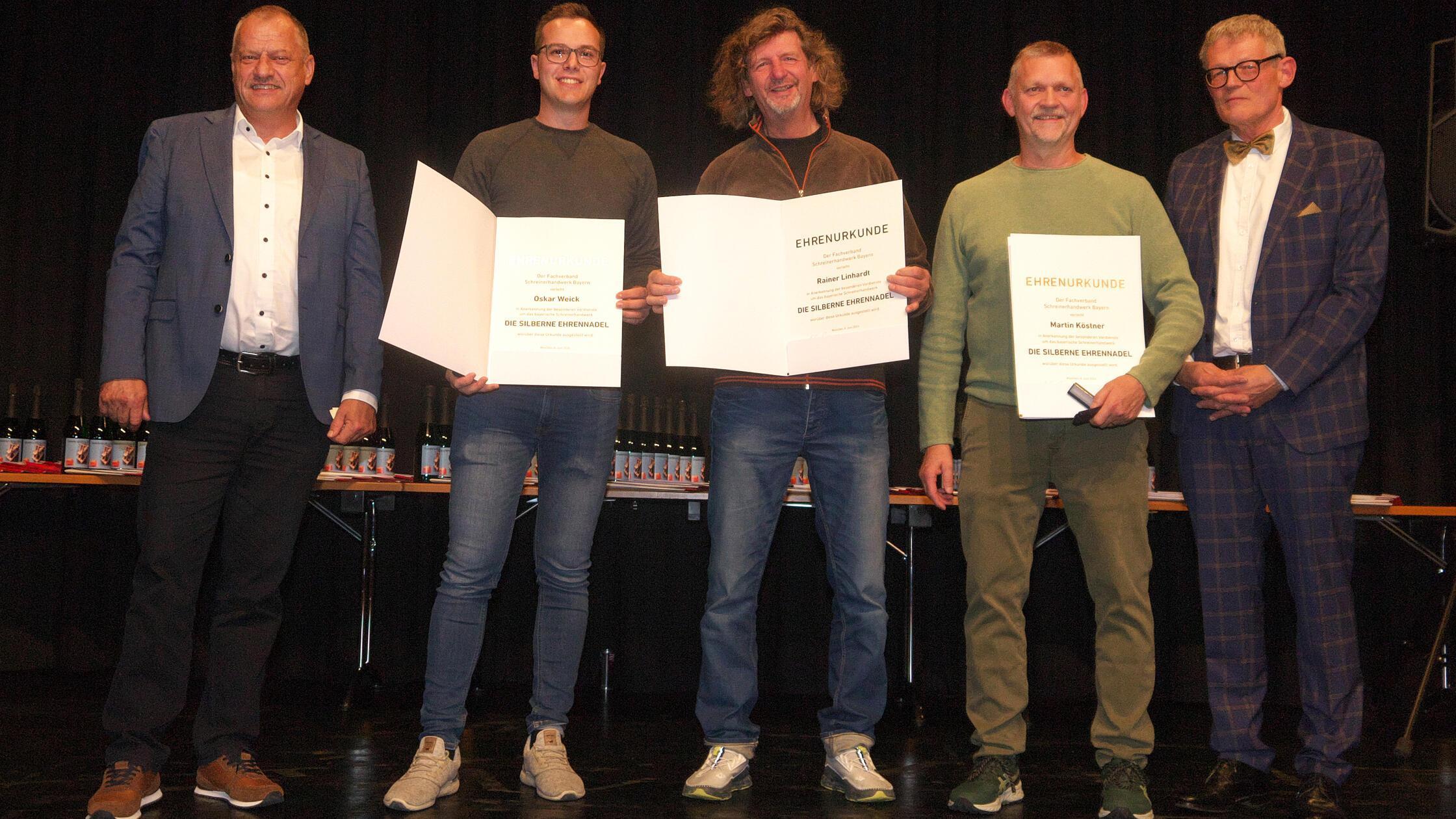 Ehre fürs Handwerk in Zirndorf: Langjährige Schreiner für ihren Einsatz ...