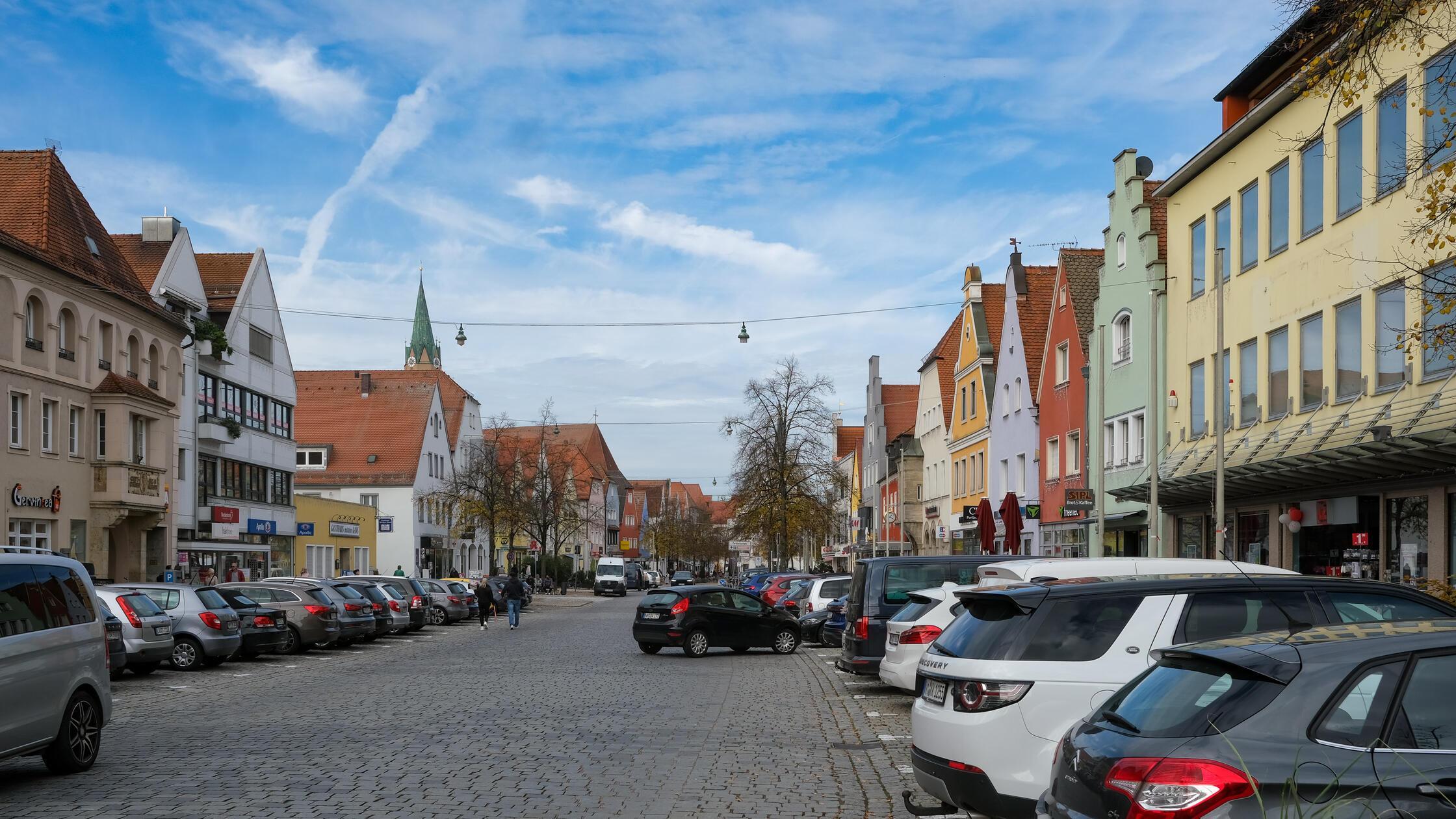 Illegales Autorennen in Neumarkt? 24-Jähriger rast ungebremst durch ...