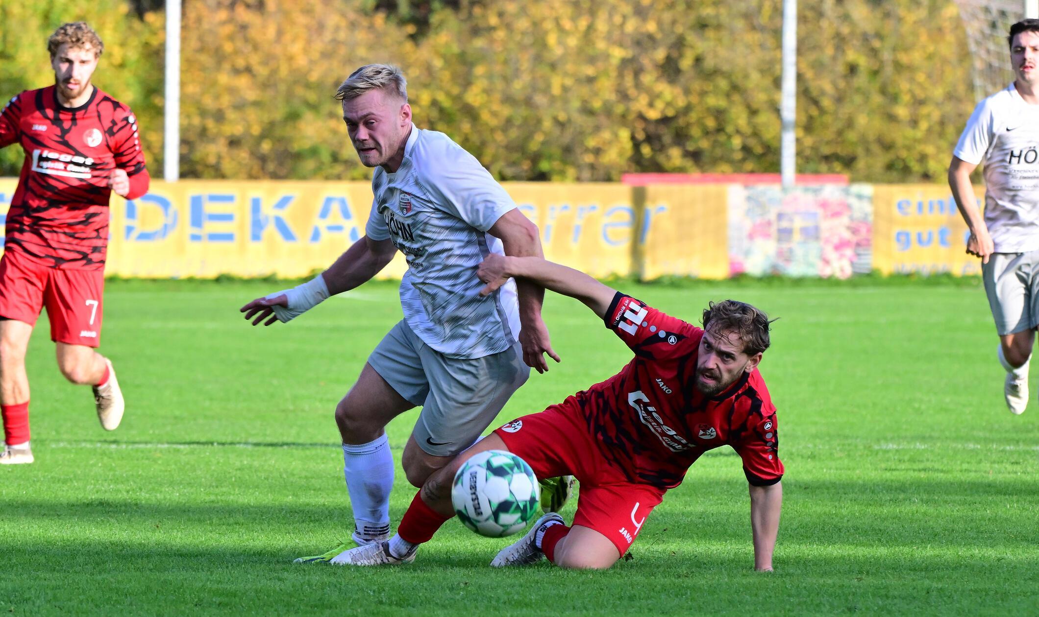 Fotostrecke des Last-Minute-Remis: ASV Vach - FC Wendelstein 1:1 (0:0)