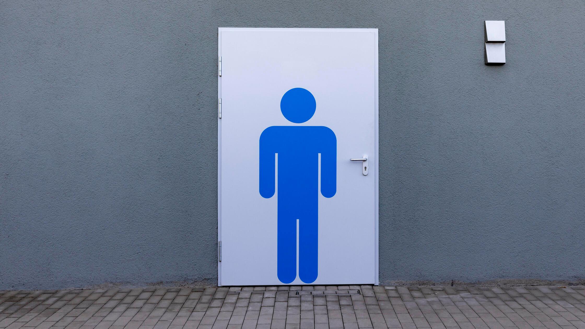 Klo wird zum Kerker: 66-Jähriger fast 20 Stunden lang in Toilette ...