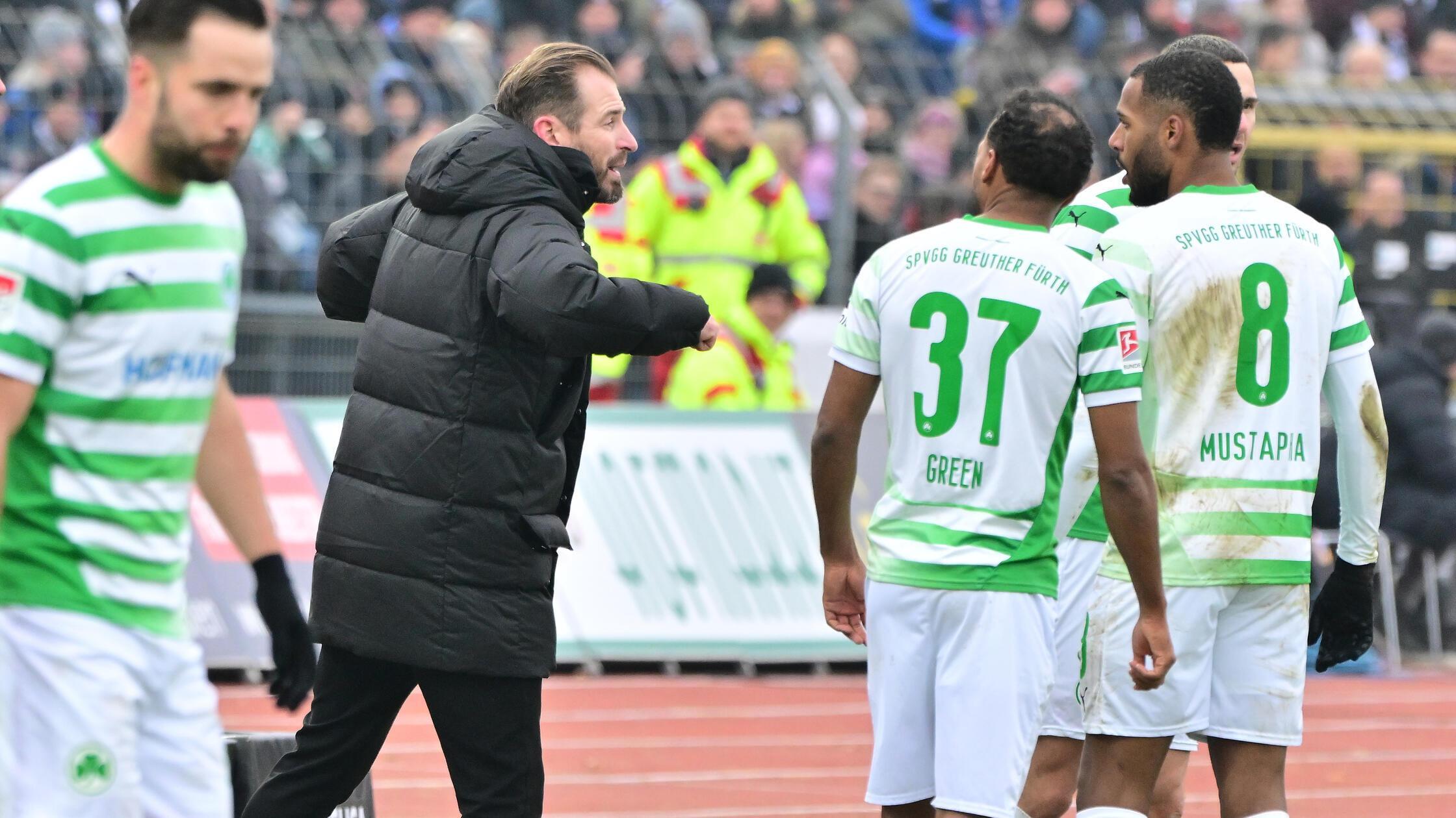 Weg der kleinen Schritte: Wie die SpVgg Greuther Fürth gegen Hertha BSC ...