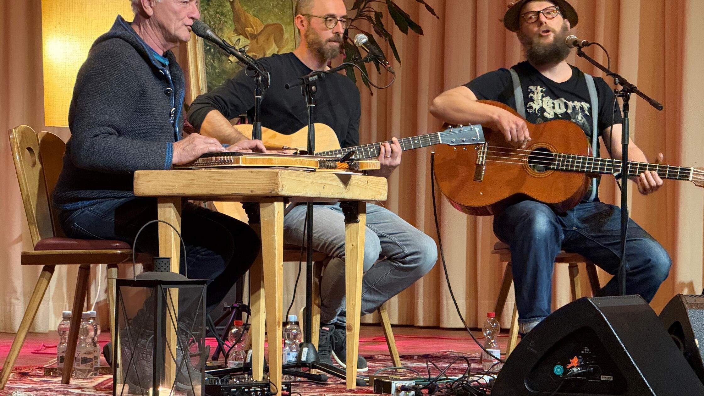 Das Trio Brustmann Schäfer Horn spielt sich in die Herzen der Besucher