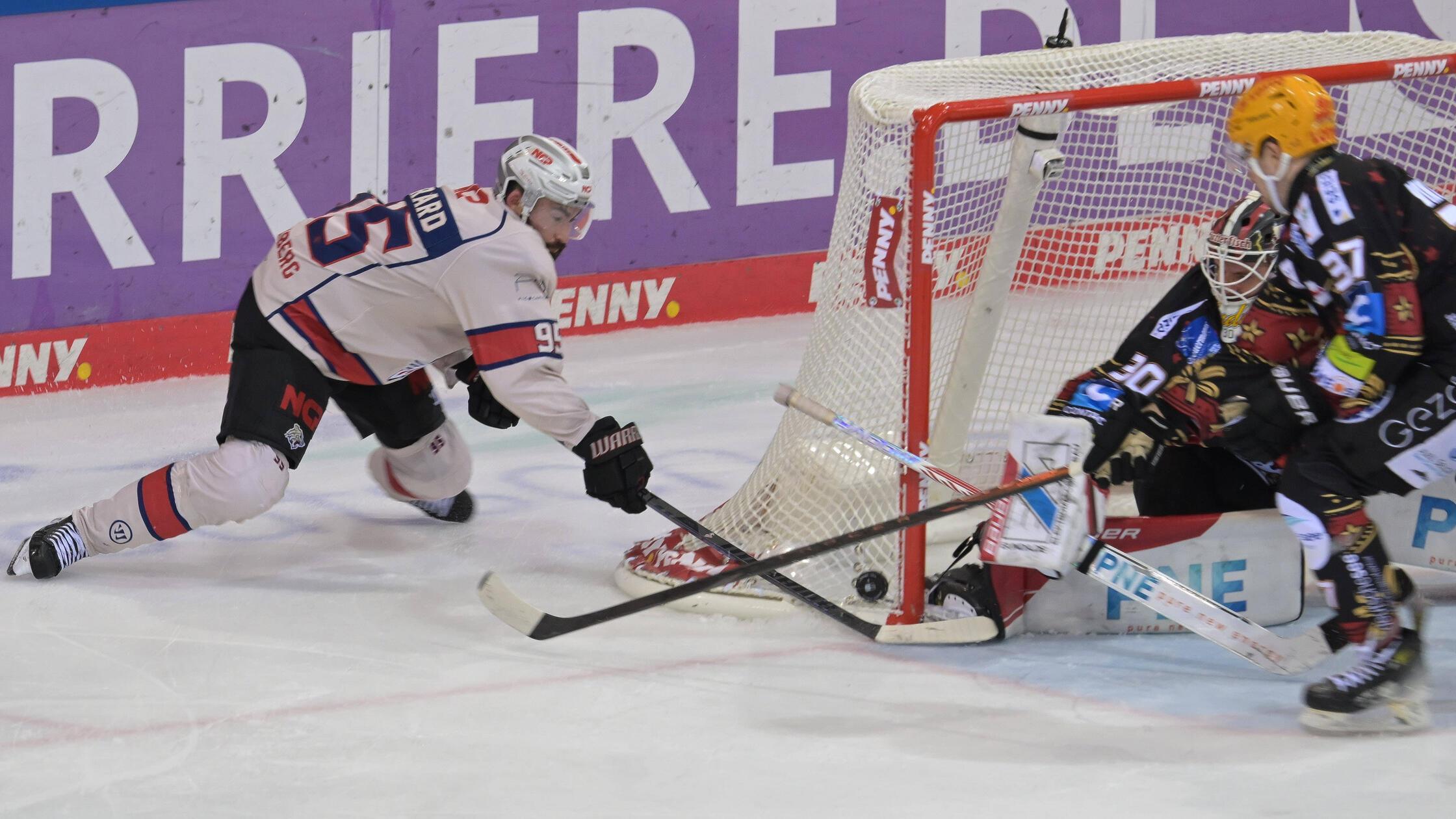 Penaltyschießen in Bremerhaven: Nürnberg Ice Tigers gewinnen ein ...