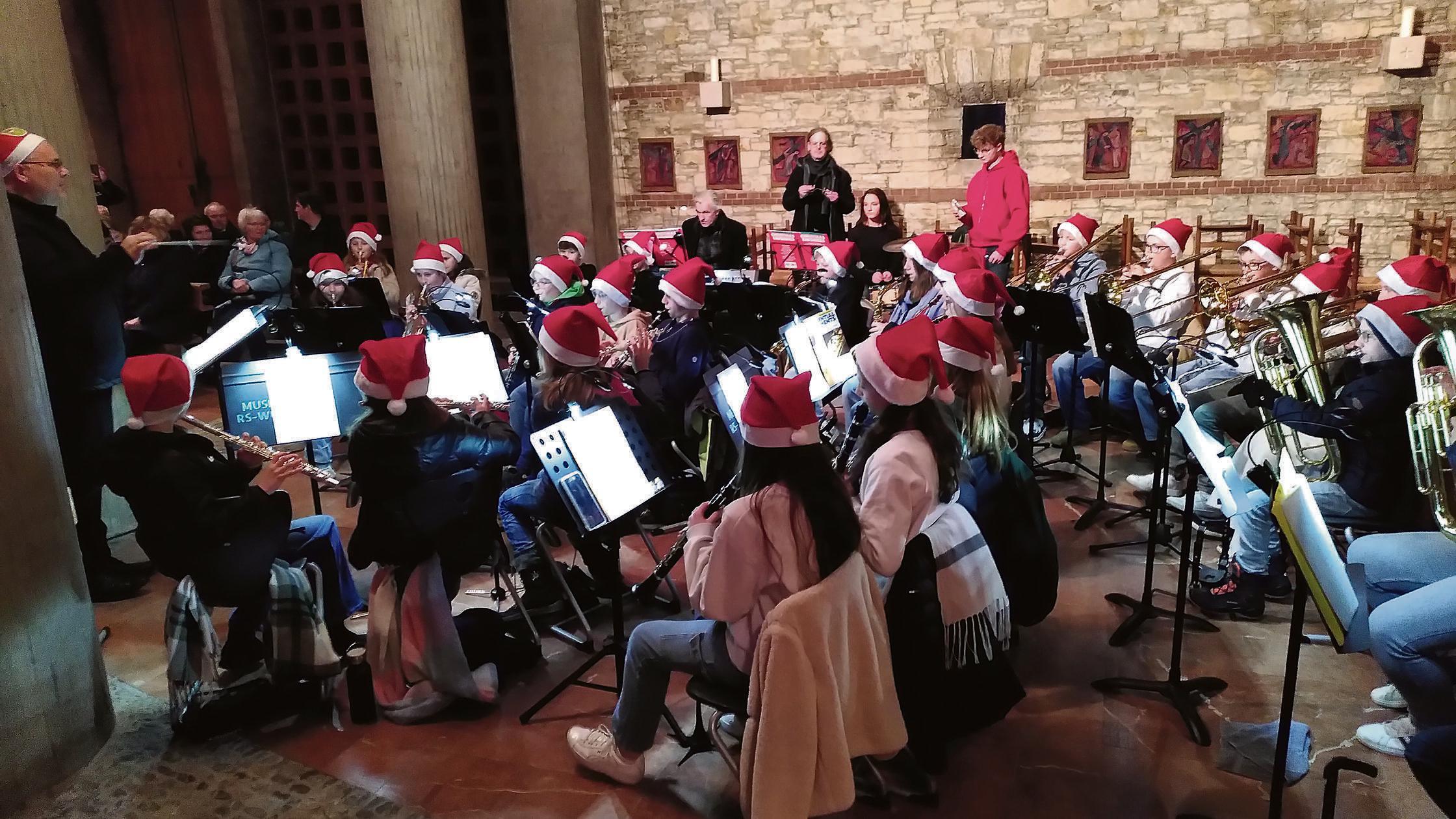 Musikalische Weihnachtsfreuden mit der Weißenburger Realschule