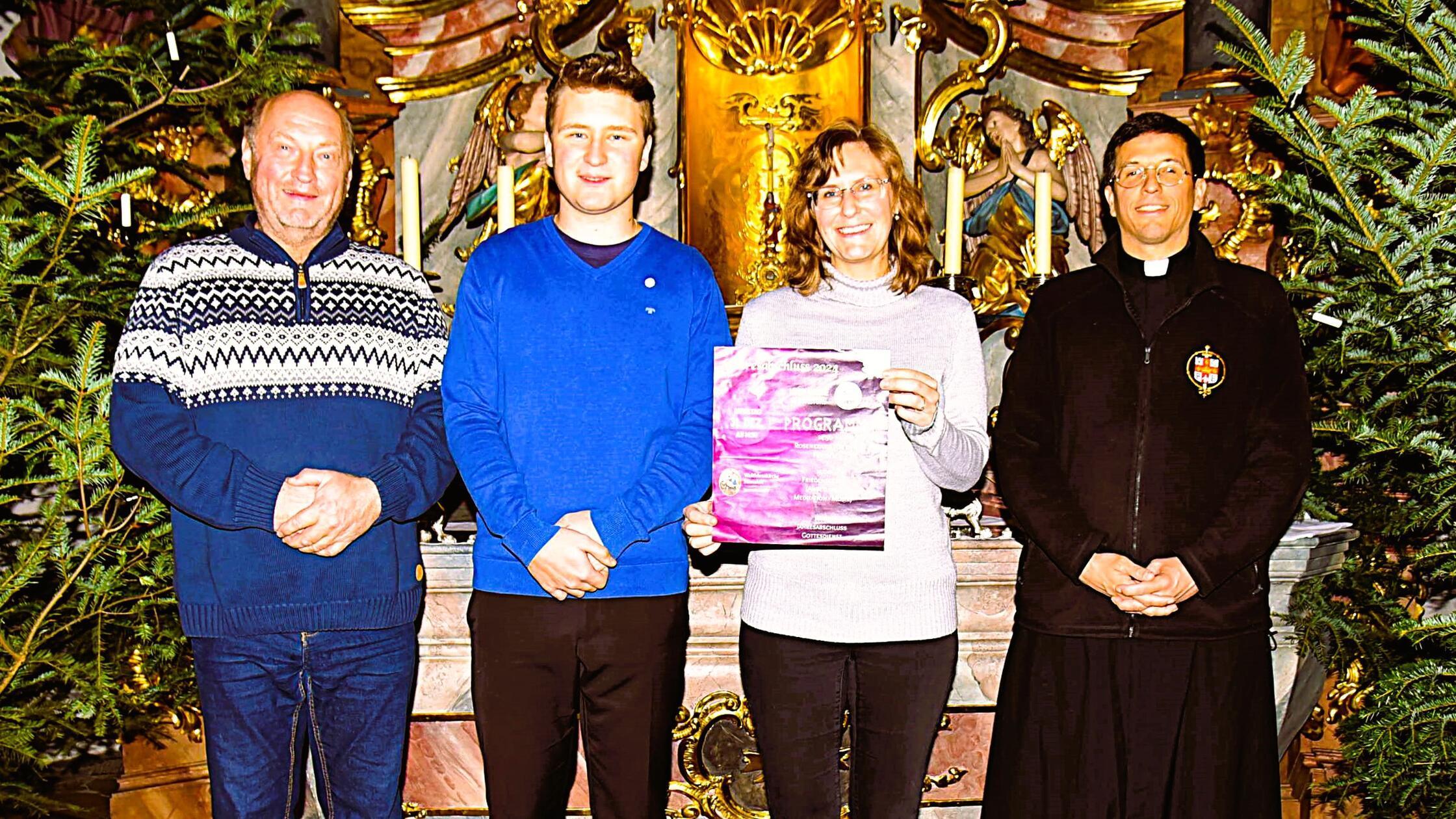 Gebet für den Frieden und Hilfe für Salomon Inseln: Silvester in der ...