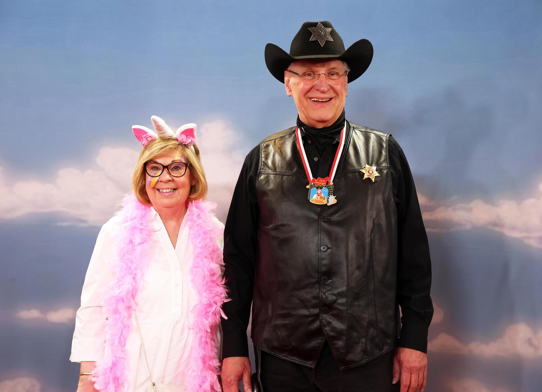 "Fastnacht in Franken": Von Taylor Swift bis Graf Dracula - die Kostüme ...