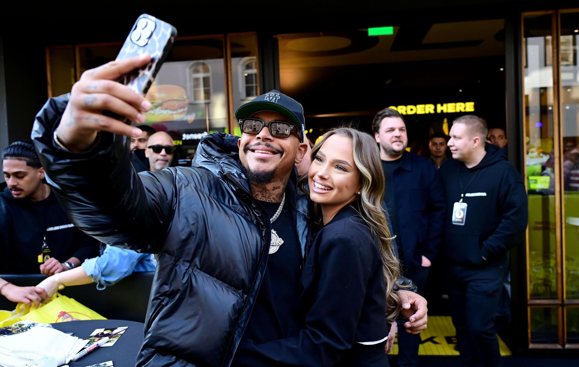 Riesenandrang auf "Loco Chicken" von Rap-Star Luciano in Nürnberg: Wir ...