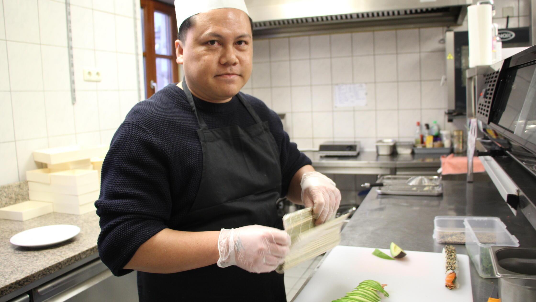Sushi statt Sakramente: Wie ein studierter Theologe Restaurantchef in ...