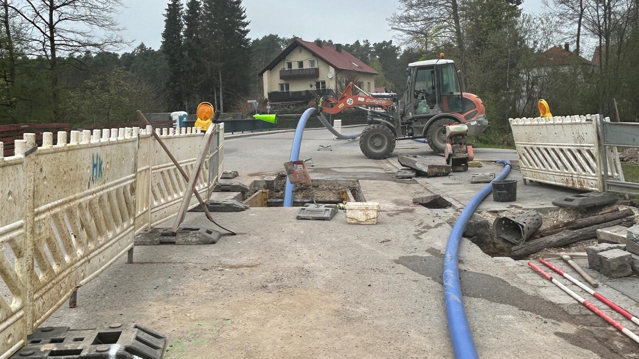 Neue Wasserleitung in Sperberslohe: So ist der Stand der Bauarbeiten in ...