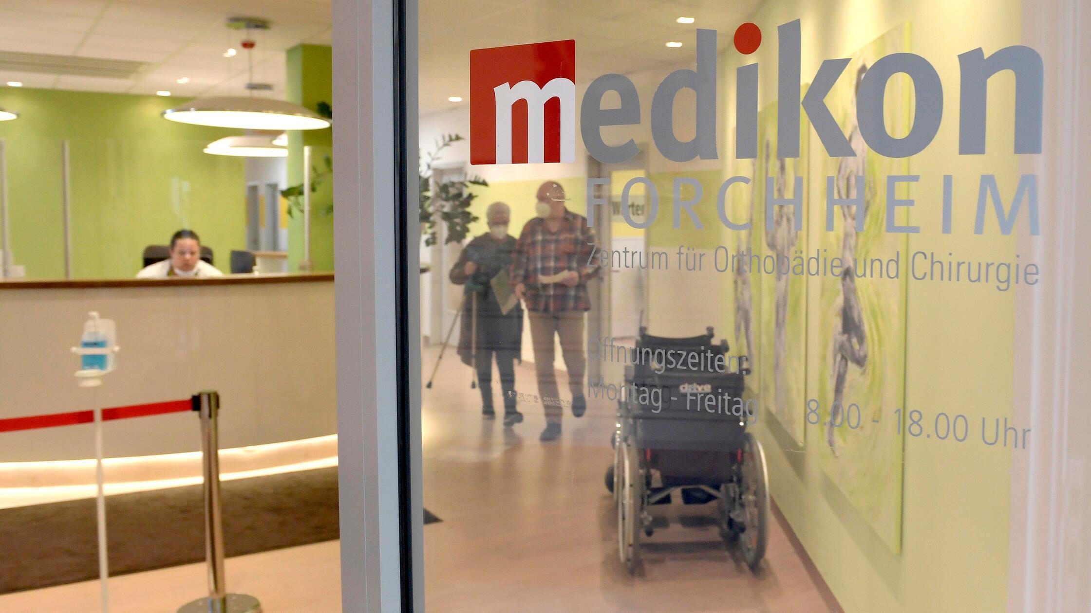 Medikon zieht in wenigen Tagen um - fürchtet das Klinikum Forchheim die Konkurrenz?