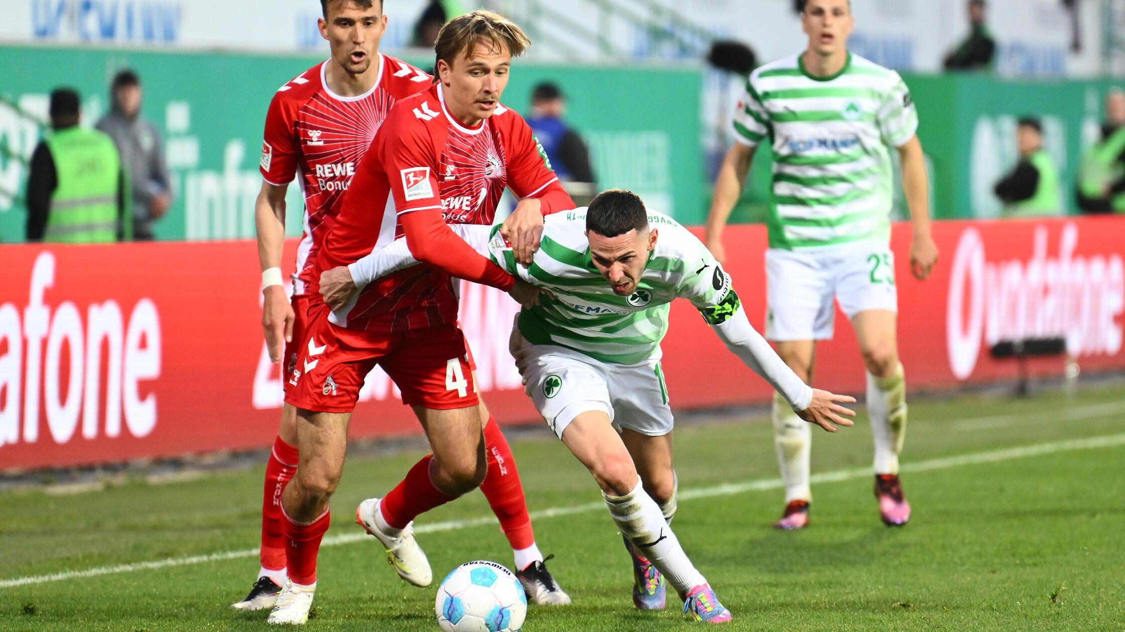 Wie Mathias Olesen die SpVgg Greuther Fürth im Mittelfeld und insgesamt ...