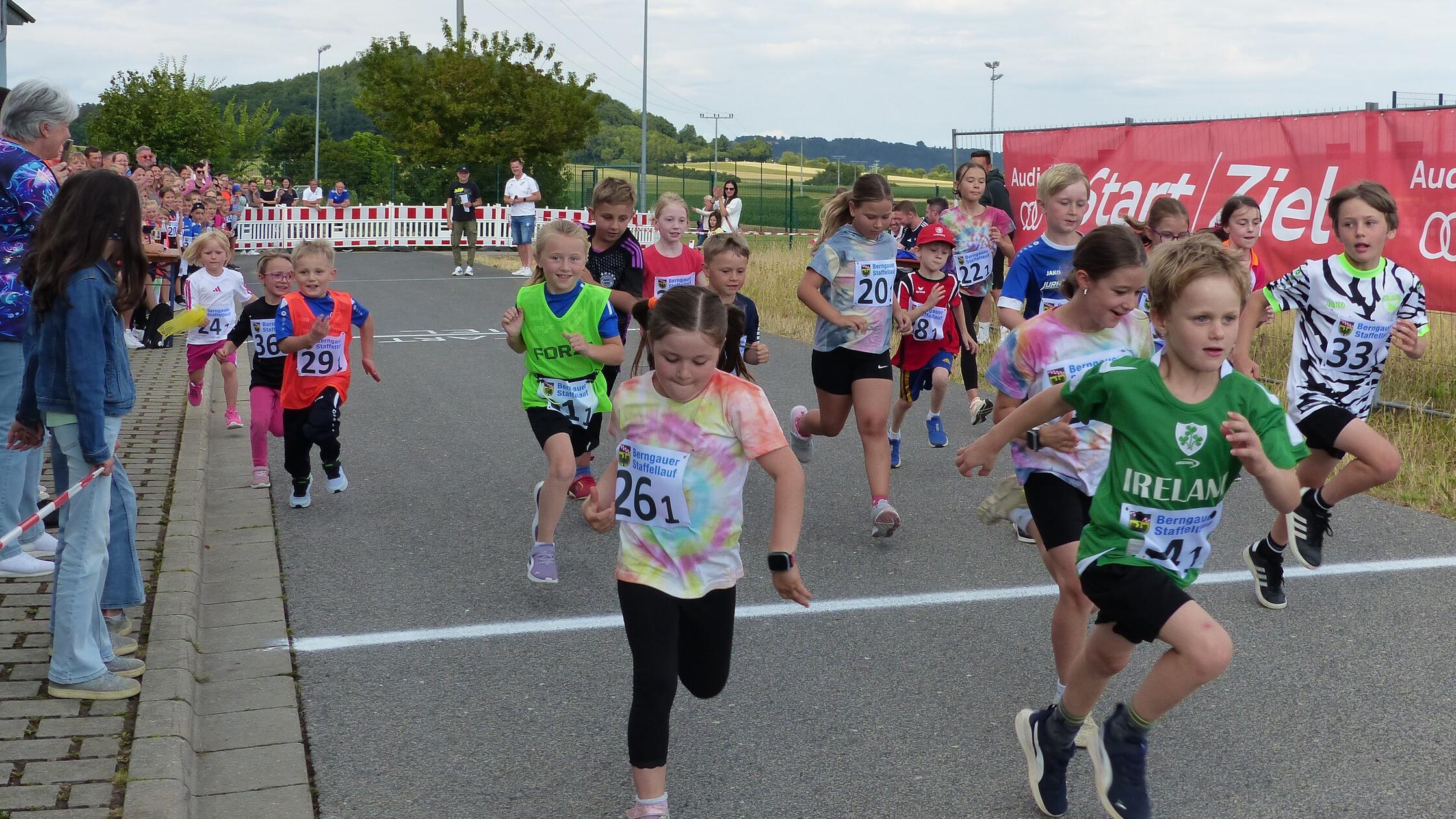 Erfolgreicher Staffellauf in Berngau: Bulikameraden triumphieren beim ...