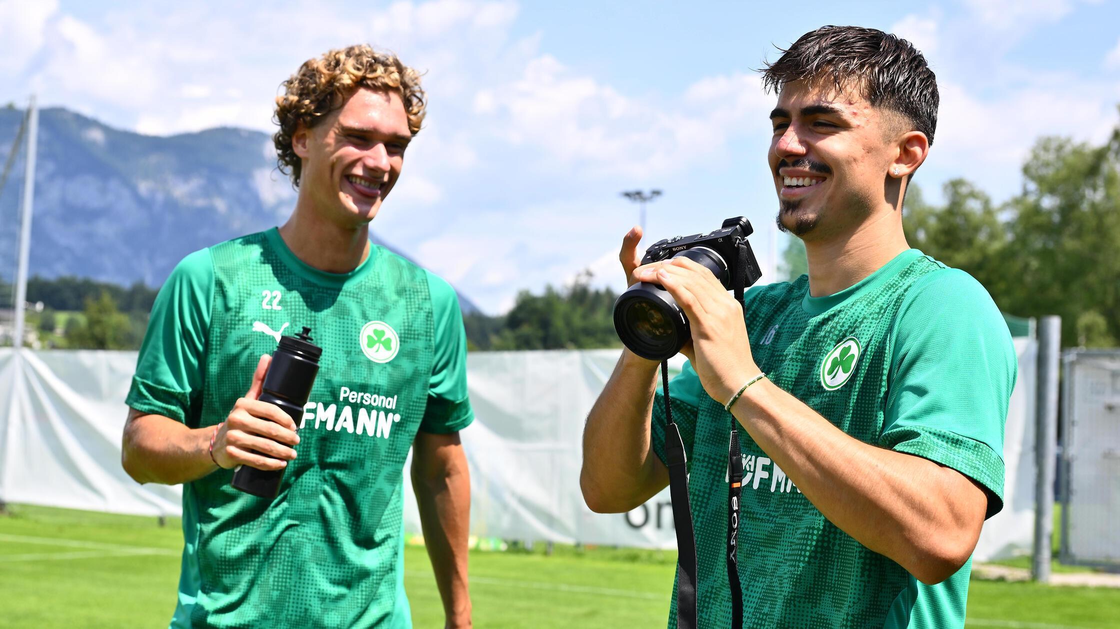 Wer ist dieser Aaron Keller? Und wann kann er für die SpVgg Greuther Fürth spielen?