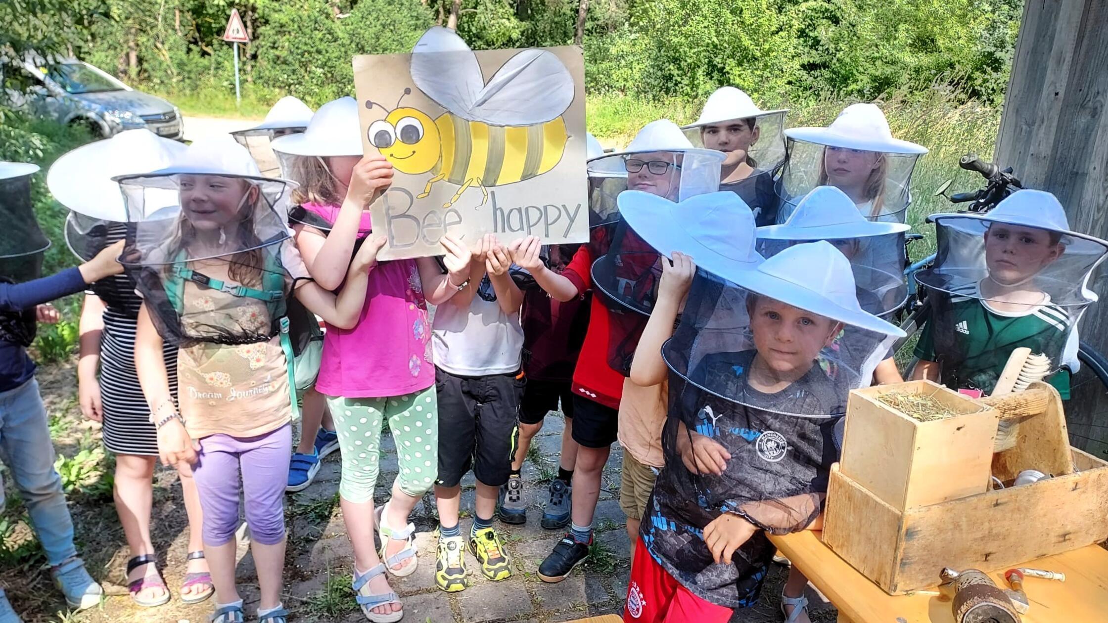 Kinder entdecken Natur: Hochbeet und Exkursion in Mühlhausen ...
