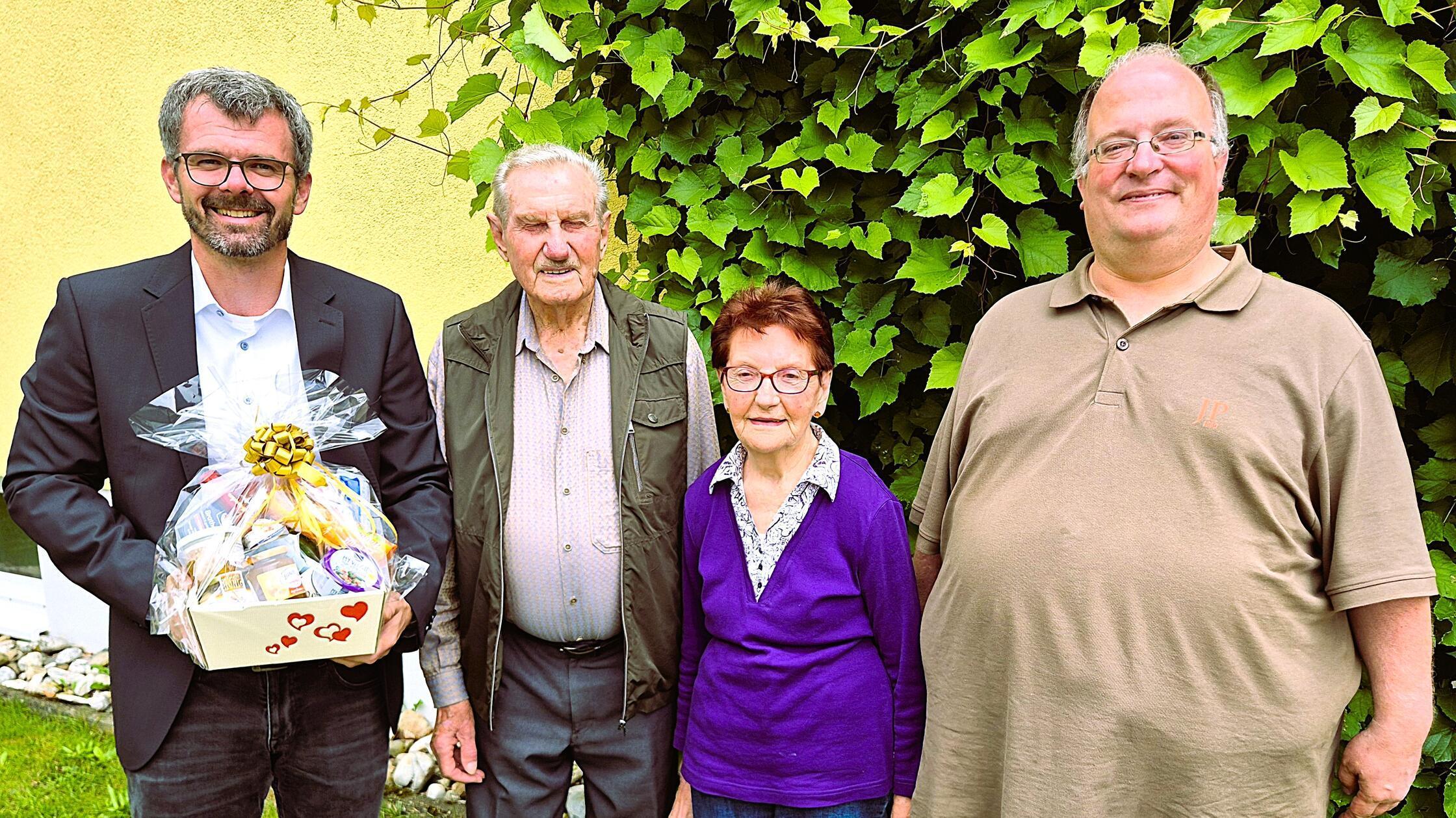 Von der Baustelle in den Gemüsegarten: Simon Gmelch aus Dennenlohe ist ...