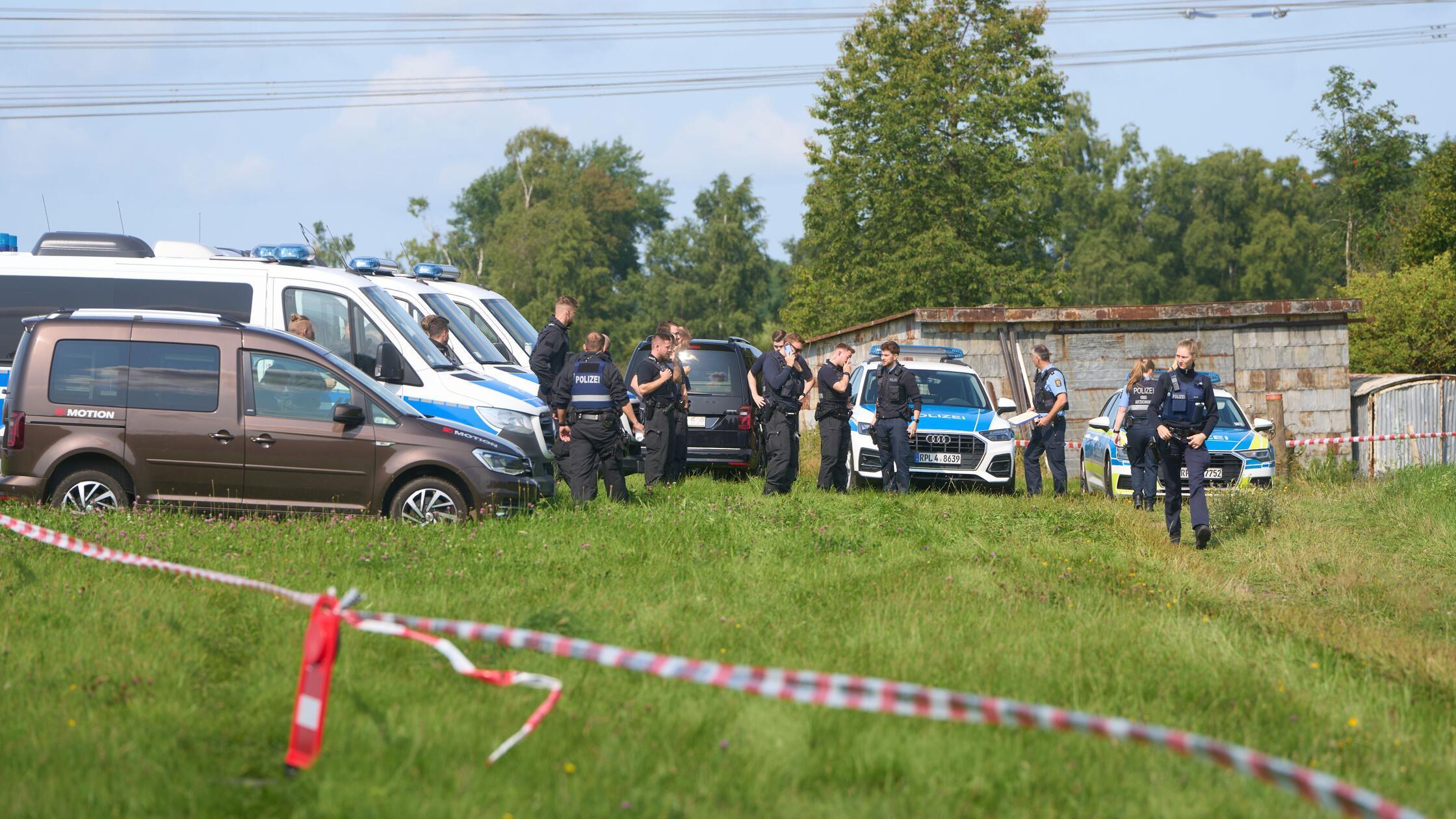Mutmaßlicher Dreifachmörder ist tot: Polizei findet nach Wochen weitere ...
