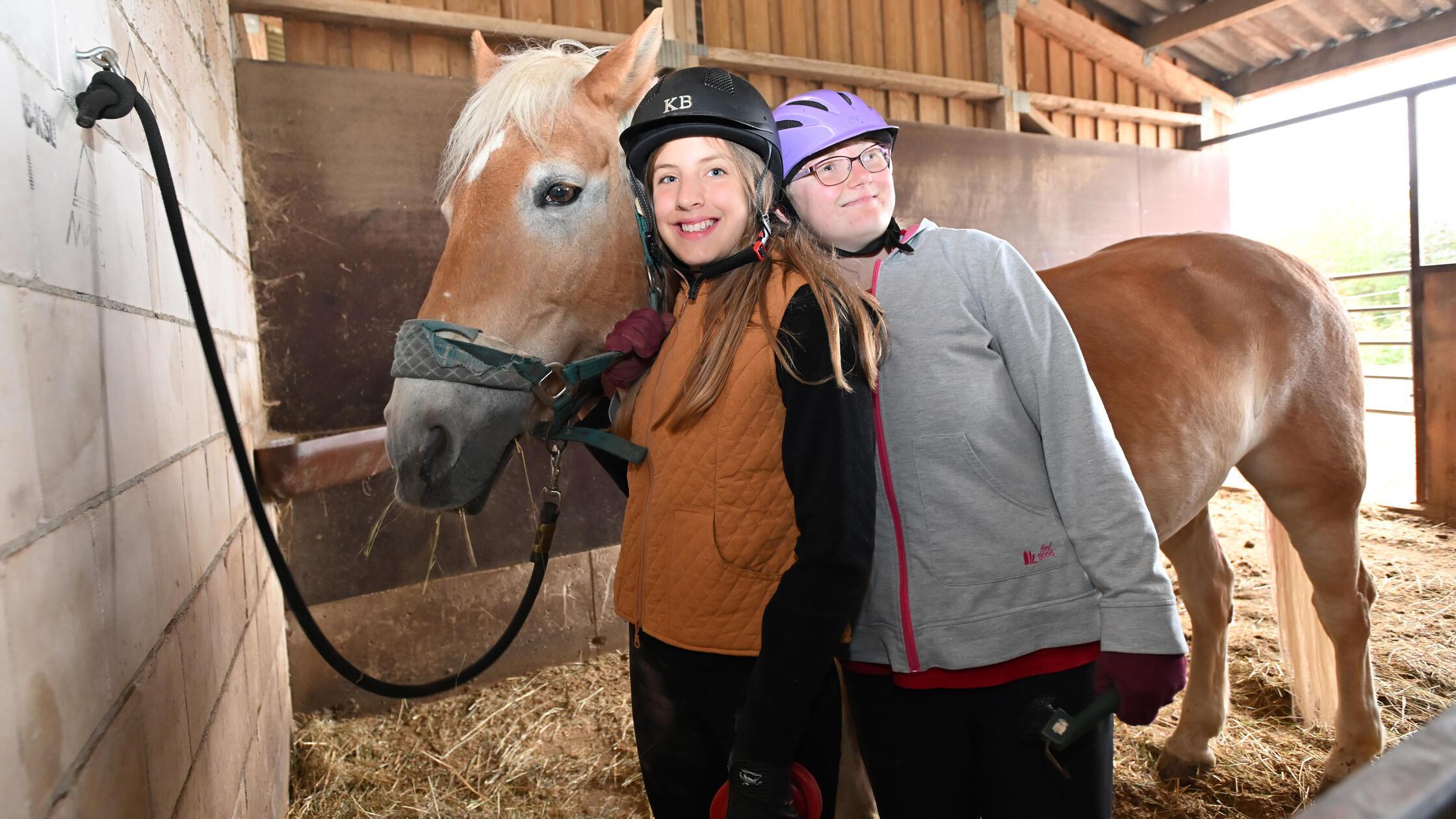 Integratives Reiten in Etlaswind: Wie Therapie-Pferde das ...