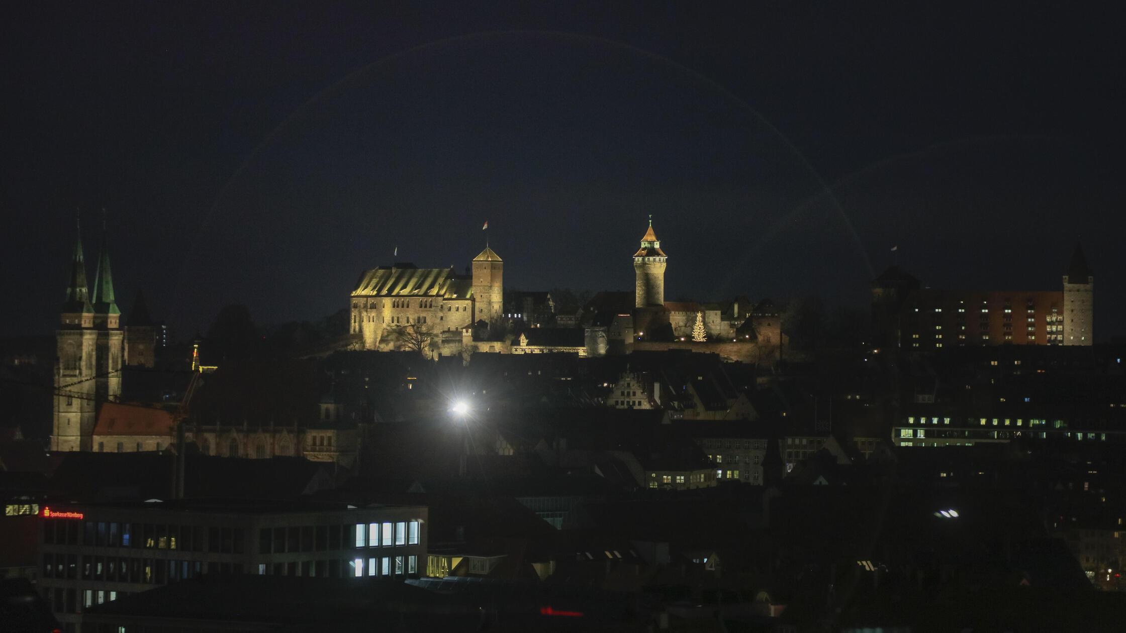 Heute Abend gehen die Lichter aus: Wie Nürnberg sich an der Earth Night ...