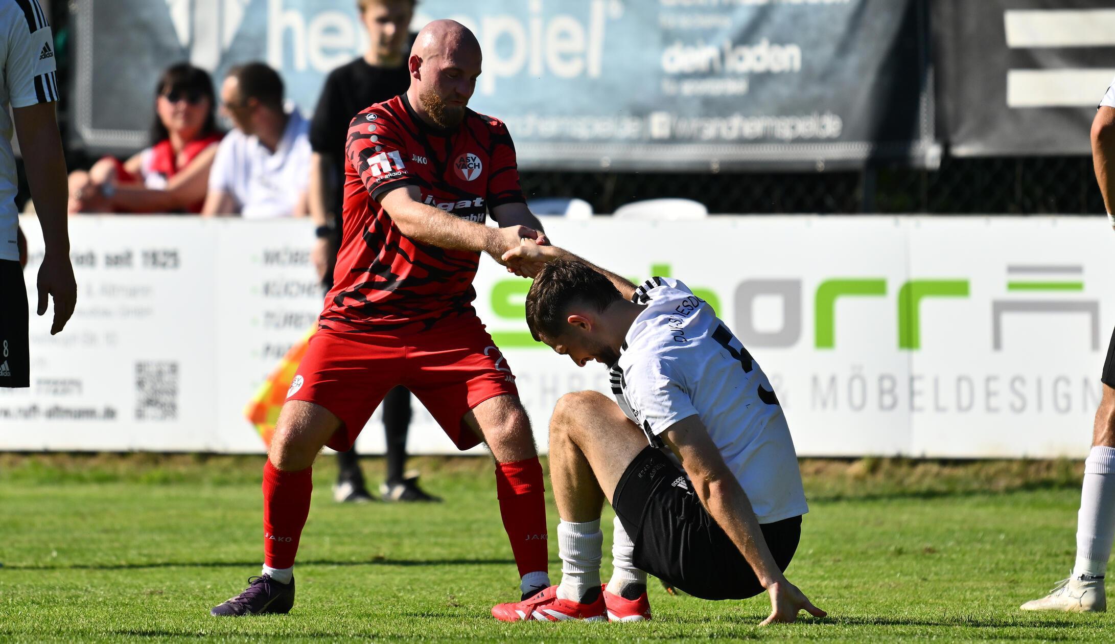 Der ASV Vach schickt die DJK-SC Oesdorf mit 2:1 nach Hause - die Bilder