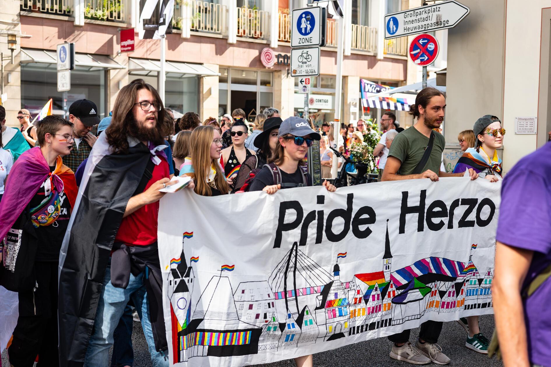 Filmhaus-Jubiläum, Drachenfest, CSD-Premiere: Das ist am Wochenende ...