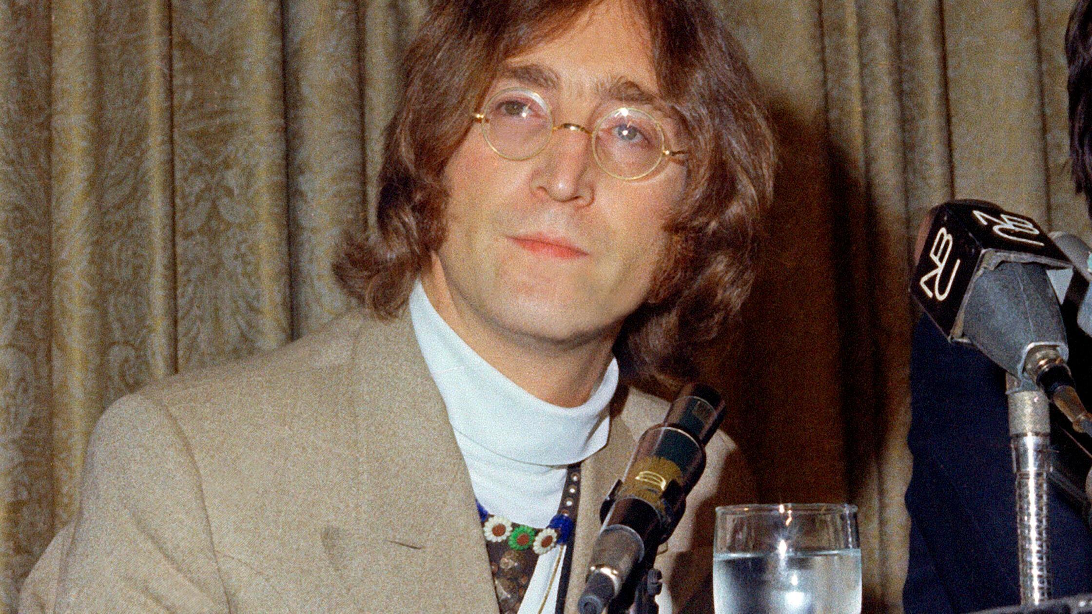 Offenbarung nach 45 Jahren Haft: John Lennon-Mörder Marc Chapman ...