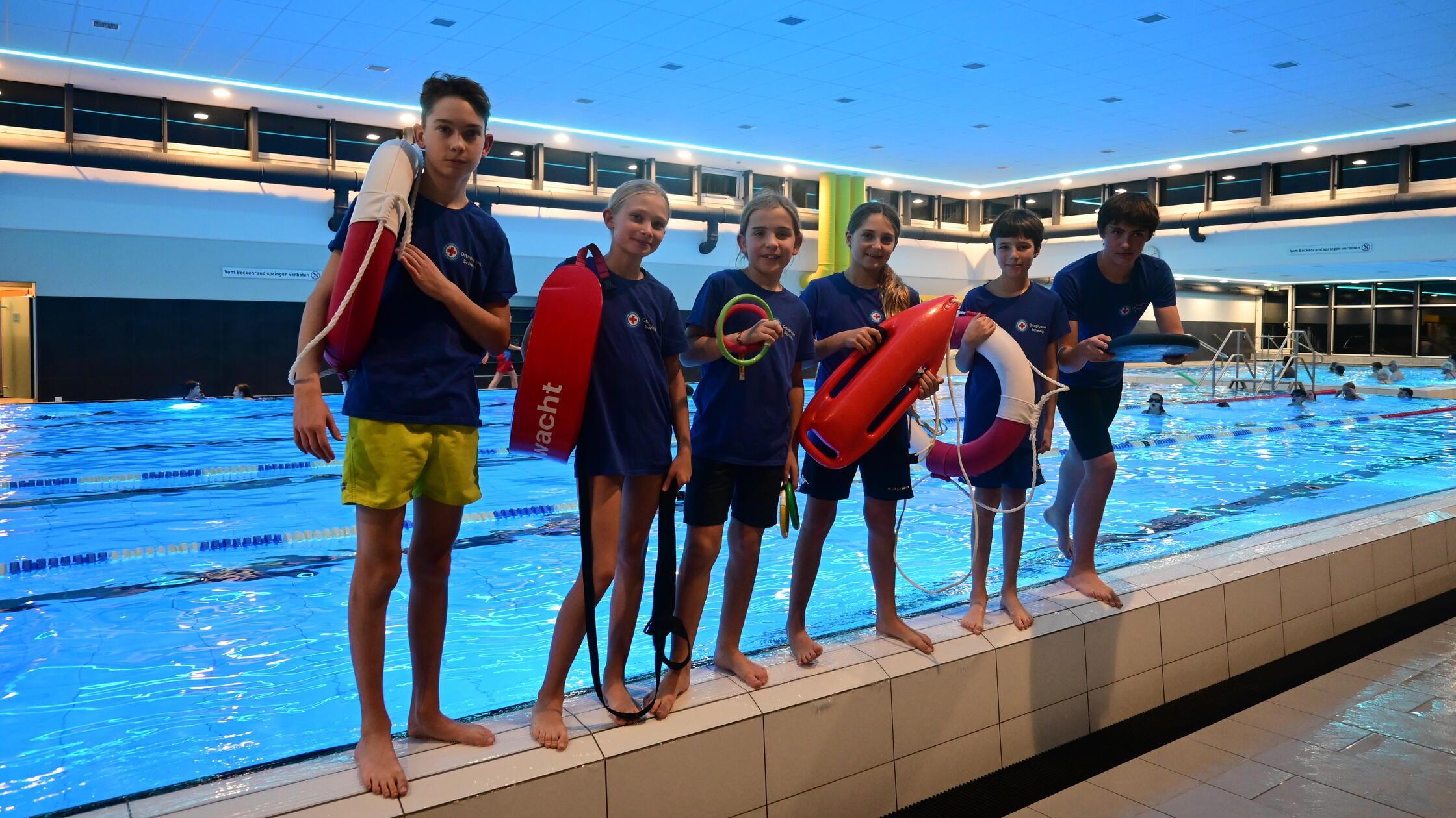 Kinder als Schwimmtrainer: Wasserwacht Schwaig als Vorreiterin mit ...