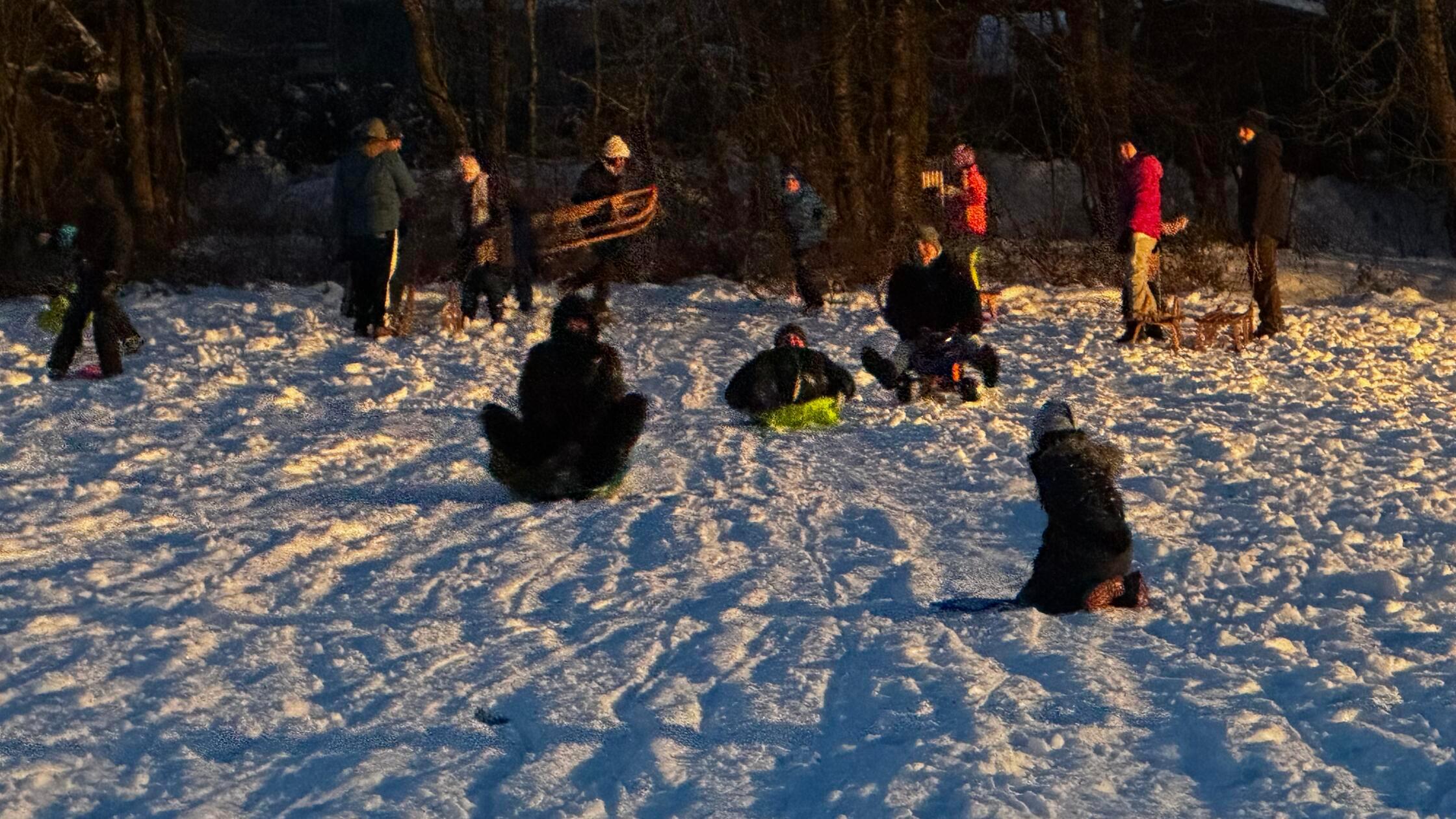Gummiboot und Poporutscher: Pfiffige Idee der Feuerwehr Vorra lockte ...