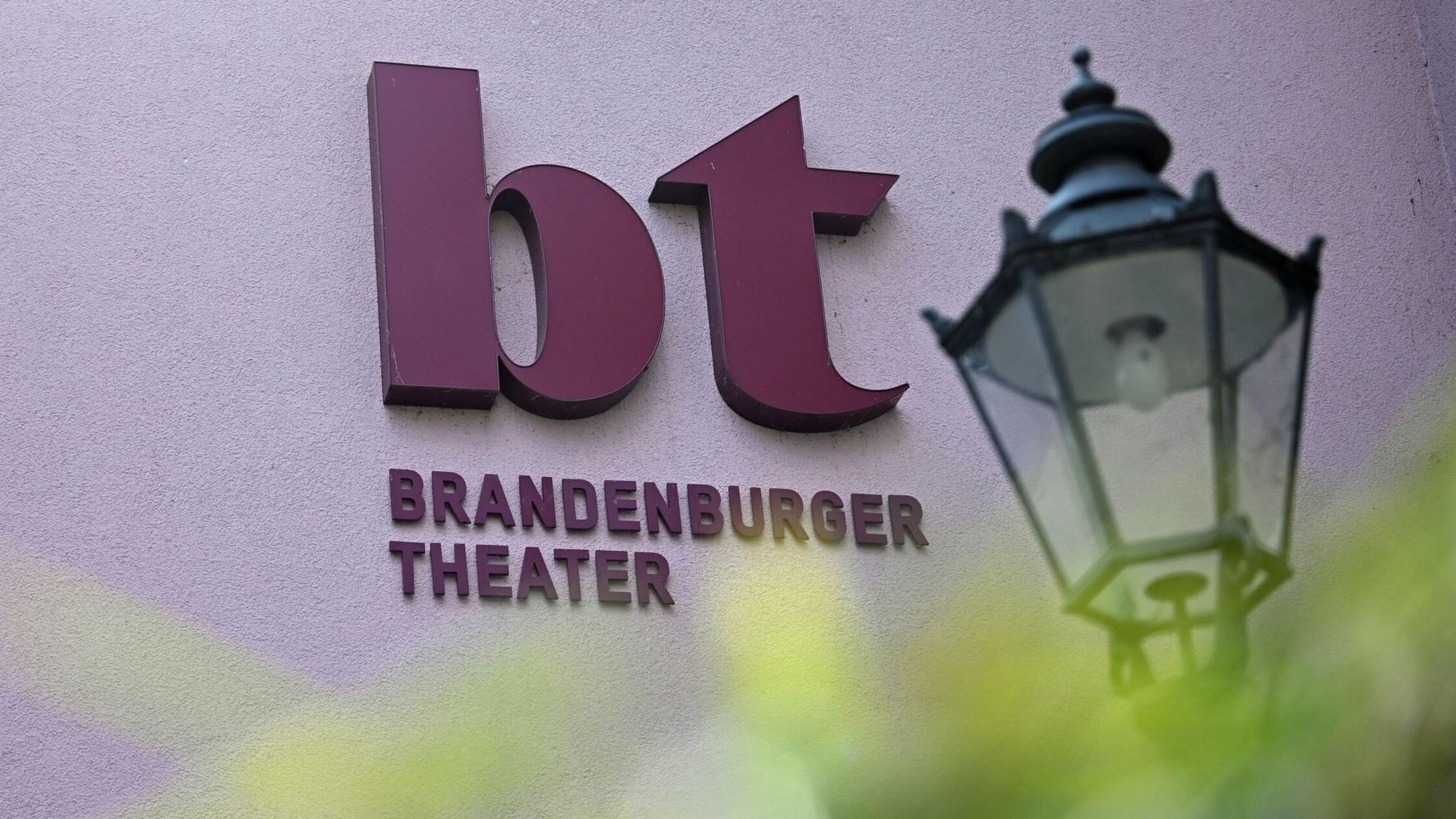 Kein Erfolg für Loos - Stadttheater setzt auf interne Lösung