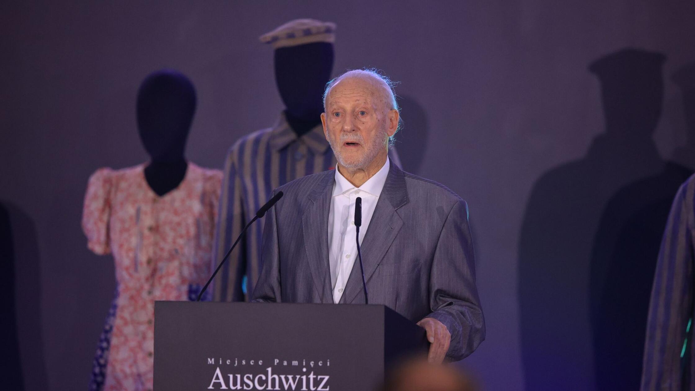 Auschwitz-Gedenken – Überlebende warnen vor neuem Hass