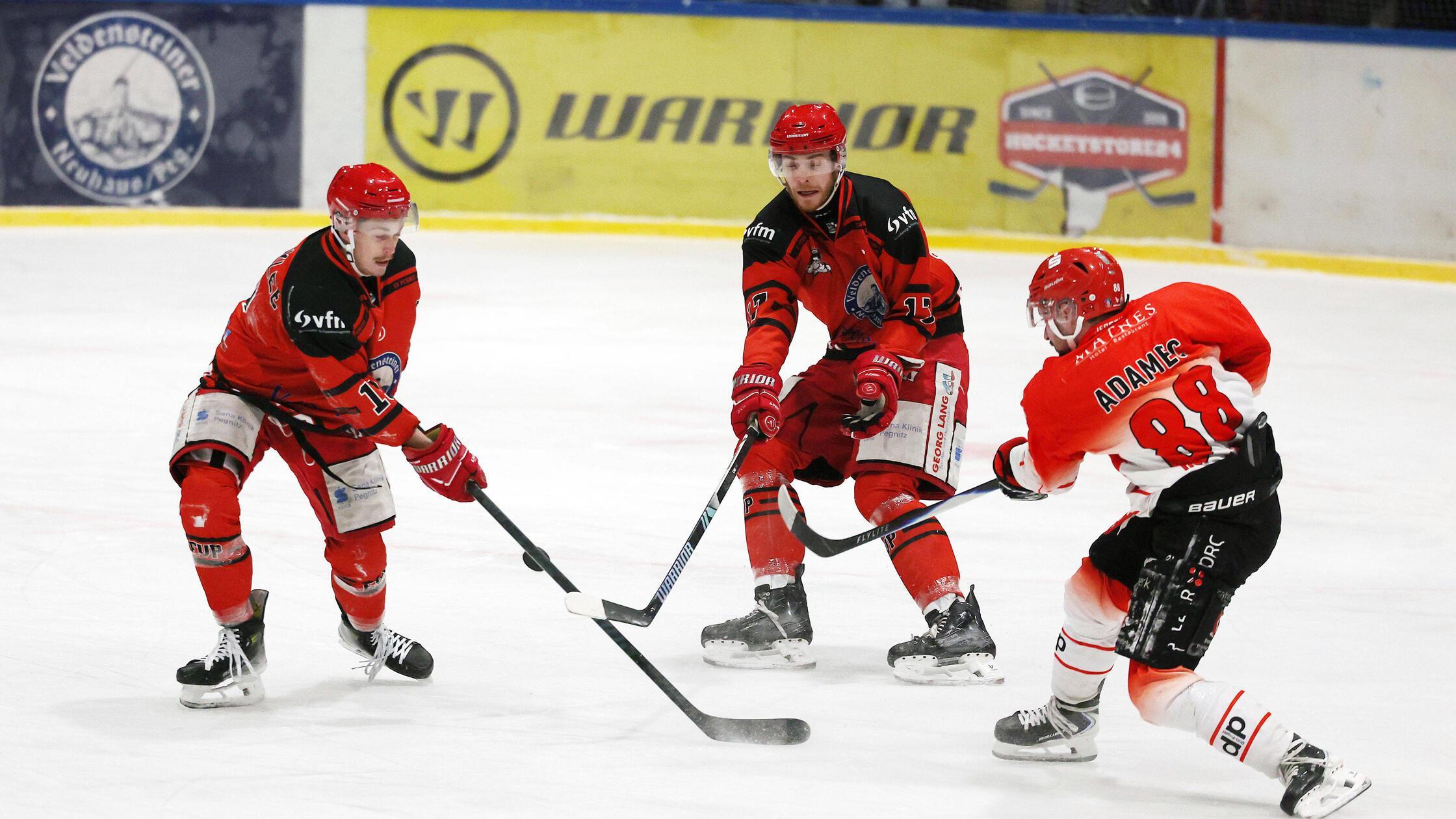 Eishockey: EV Pegnitz vor größten Prüfung, zweimal gegen ungeschlagenen ...