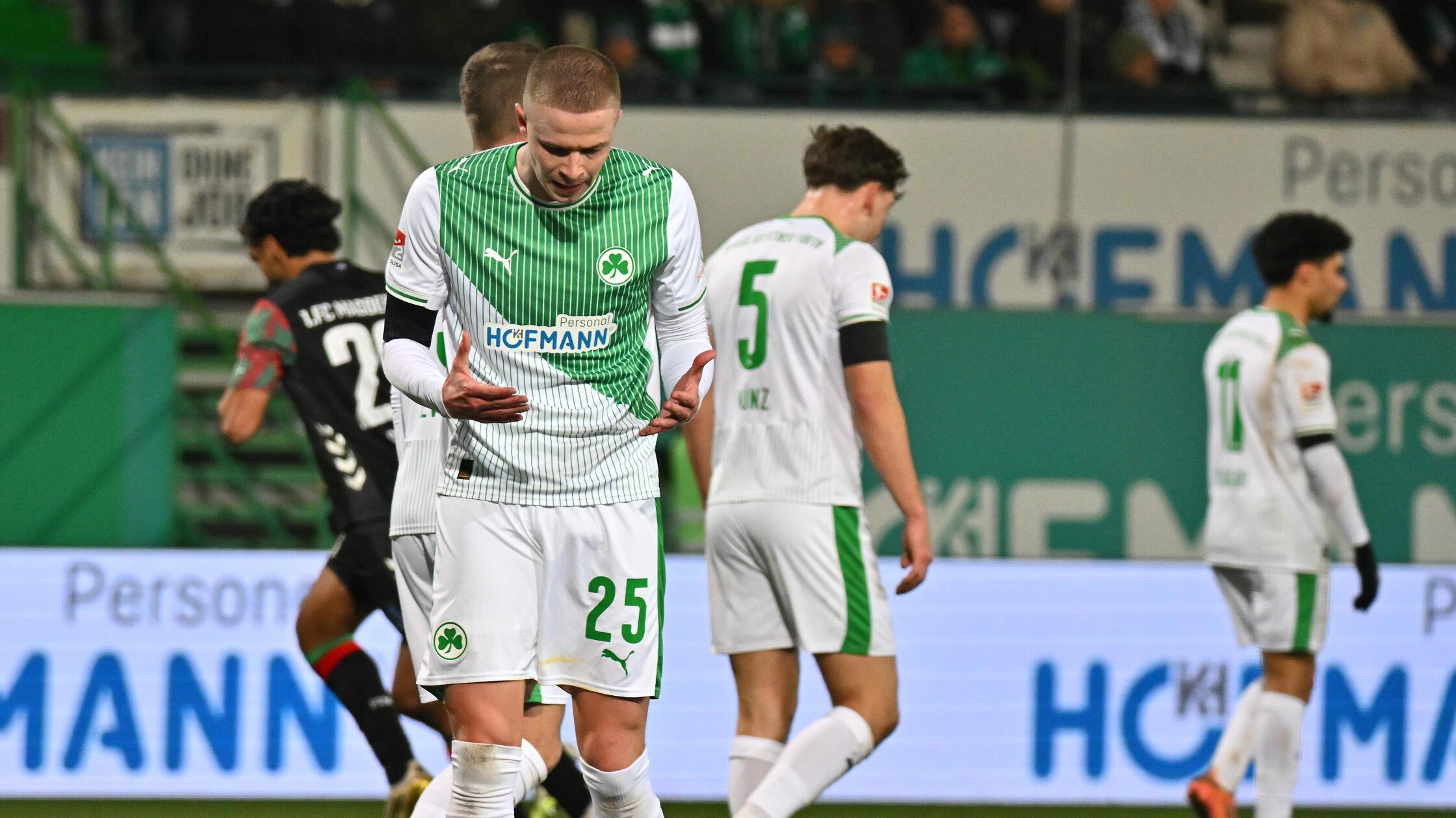 Absoluter Wahnsinn im Ronhof: SpVgg Greuther Fürth verliert 4:5 gegen ...