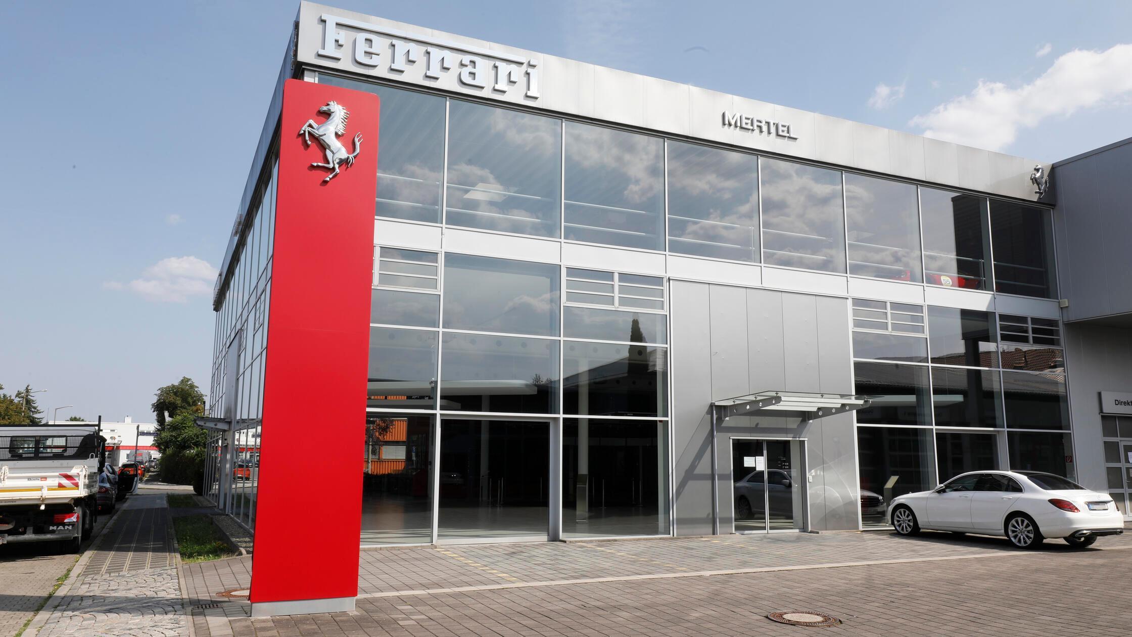Ferrari-Erdbeben in Nürnberg: Mertel-Geschädigte brechen Schweigen ...