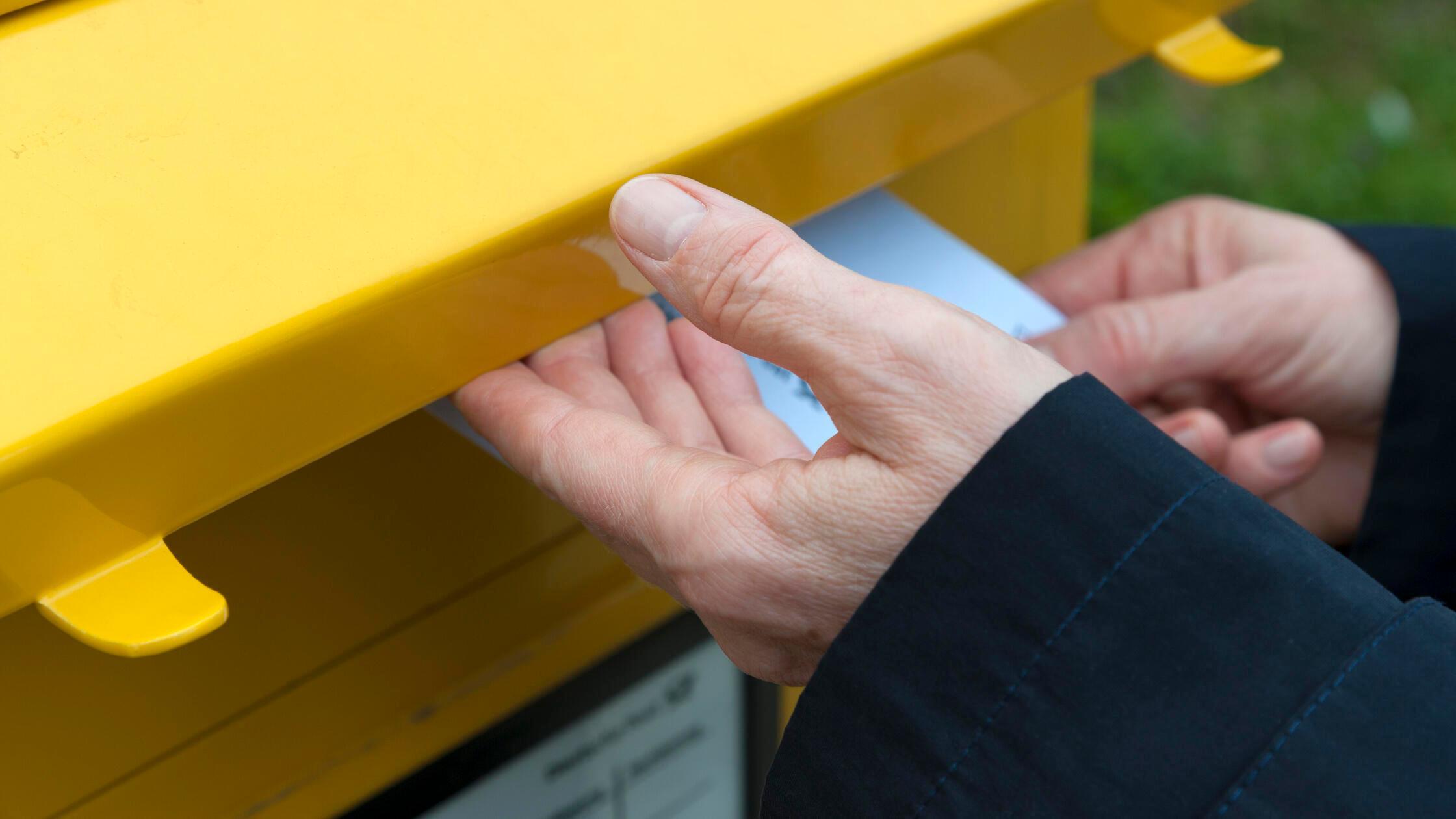 Großer Konkurrent der Deutschen Post: Paket und Brief-Zusteller meldet ...